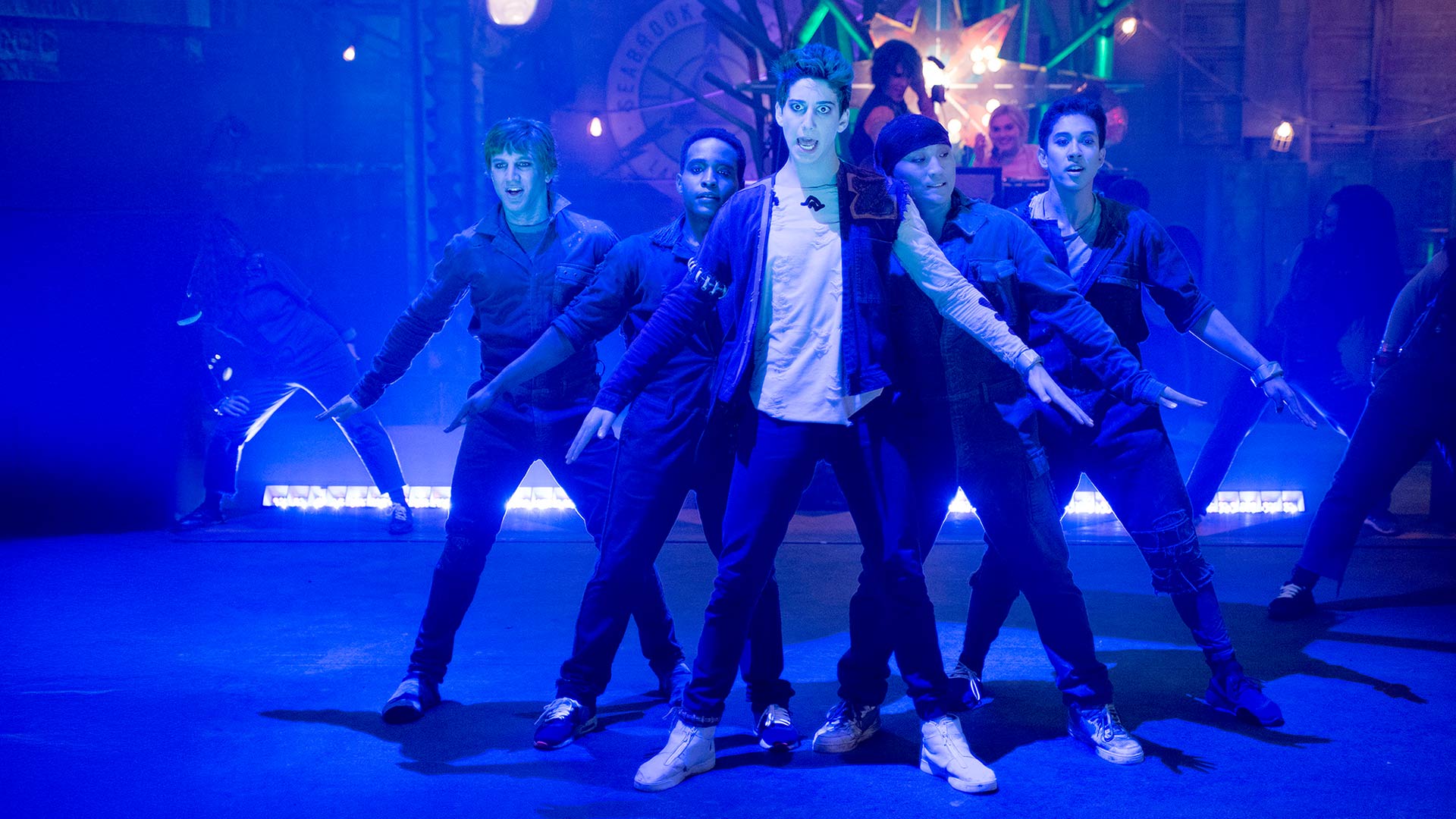 Watch "BAMM" (Sing-Along) | ZOMBIES Music Video - Disney+