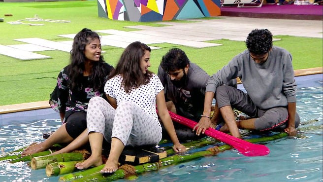 Balancing on the raft! - JioHotstar