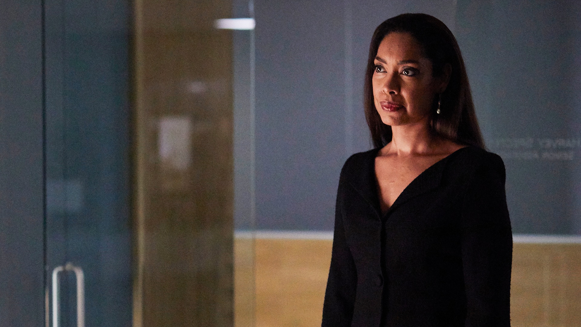 Watch Suits S7 Episode 7 on Disney+