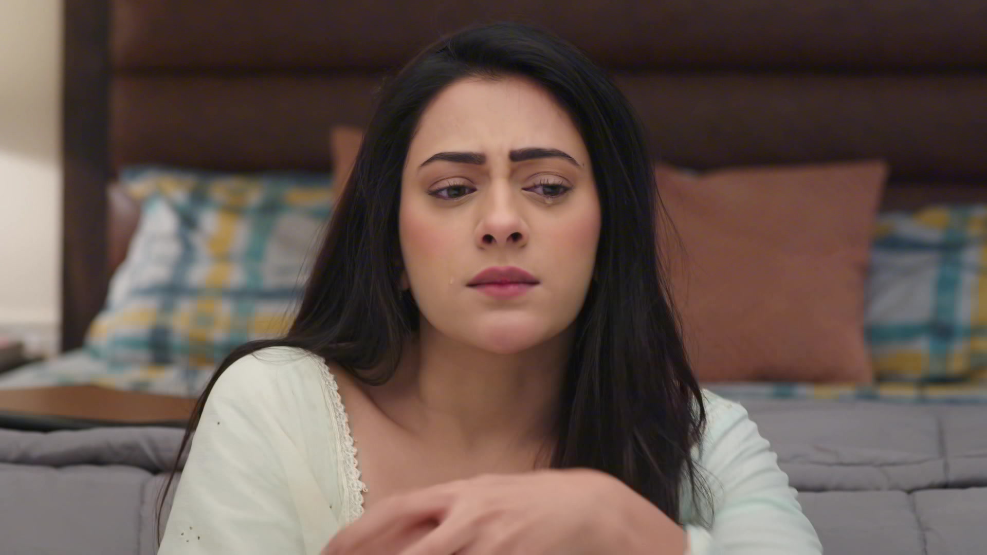 Stream Jhanak's Emotional Turmoil Season 1 Episode 405 – Jhanak's Emotional Turmoil on Hotstar