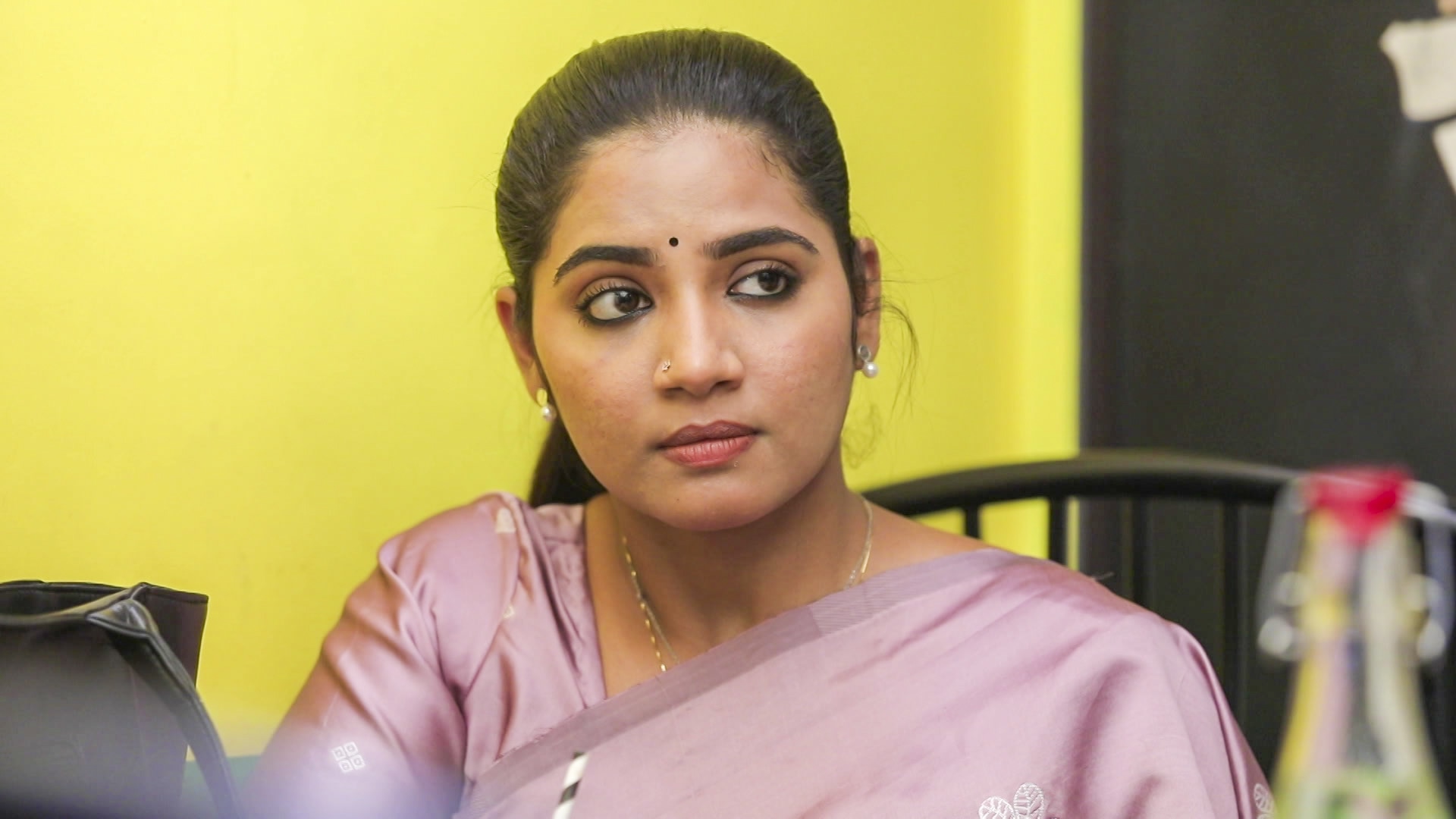 Watch Amma Manassu Episode 502 on JioHotstar