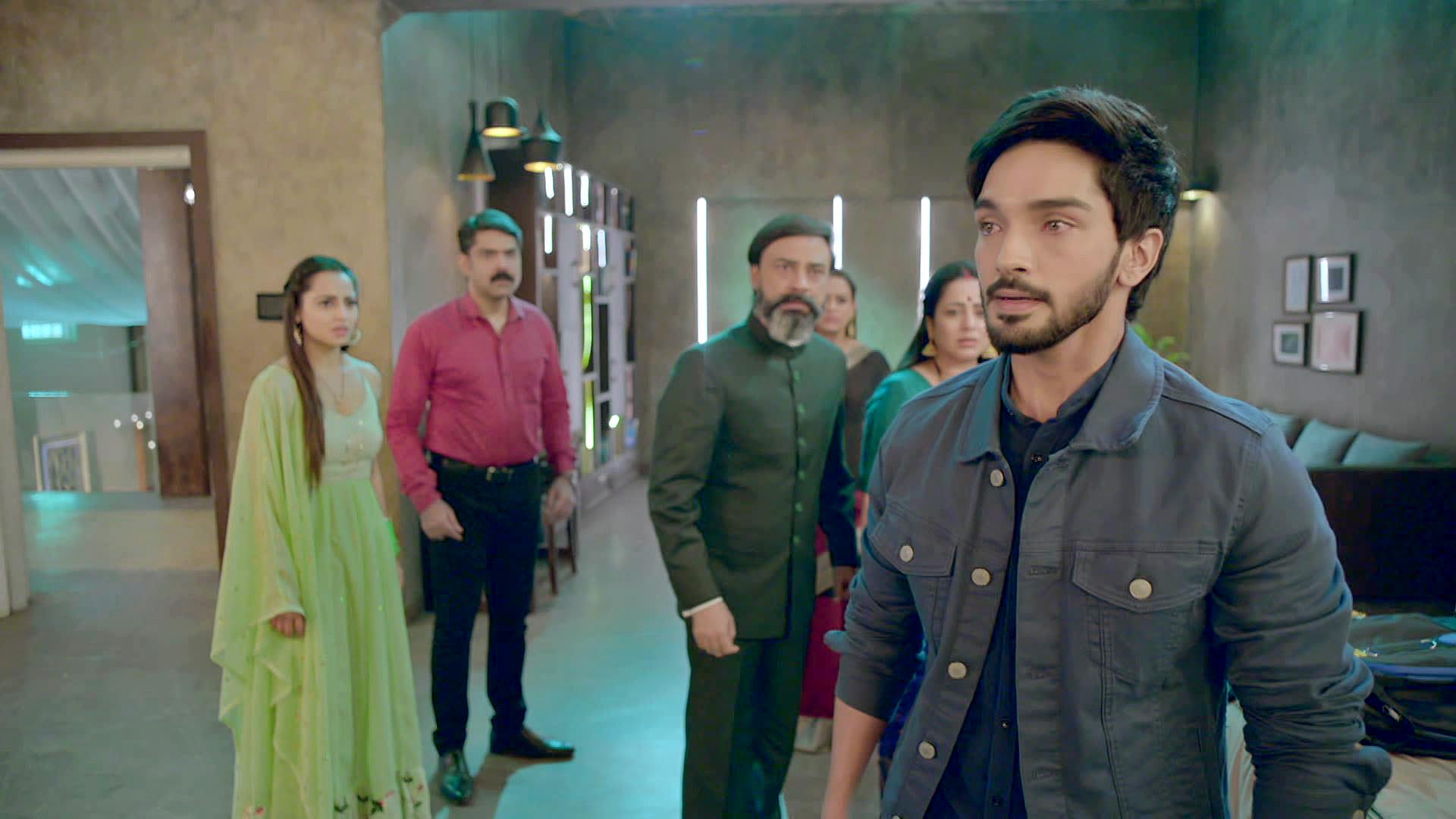 Watch Nazar S1 Episode 351 on JioHotstar