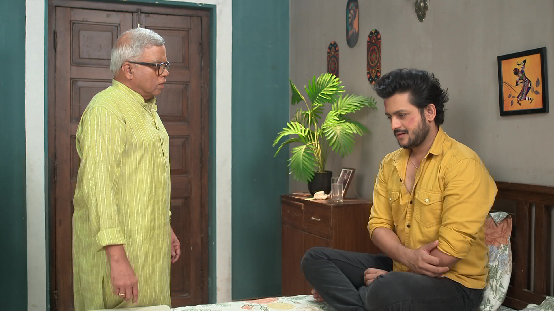 Watch Aai Ani Baba Retire Hot Aahet Episode 83 on JioHotstar
