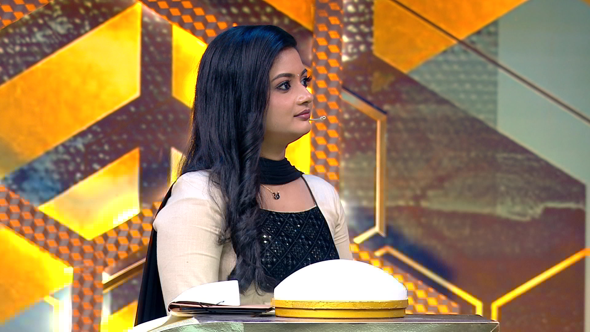 Watch Adhu Idhu Yedhu Episode 1 on JioHotstar