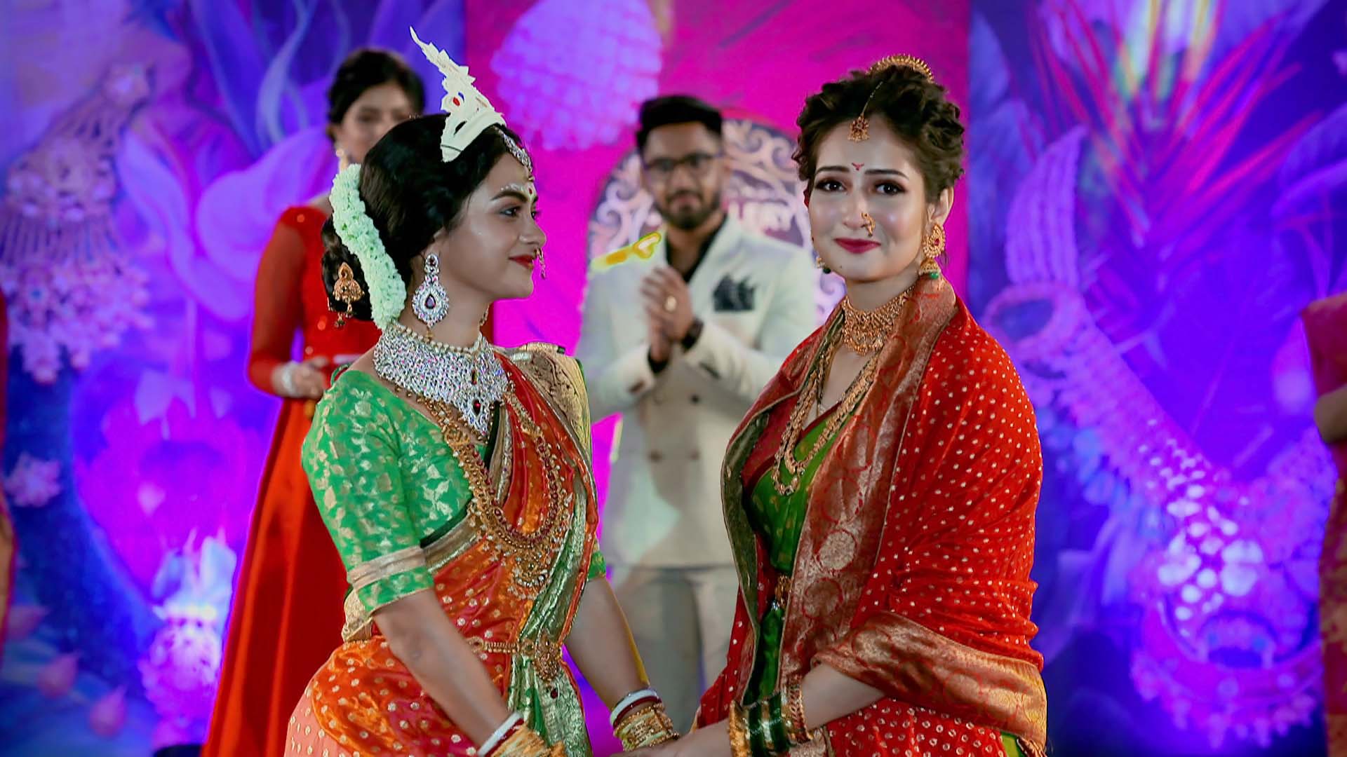 Watch Gaatchora S1 Episode 258 on JioHotstar