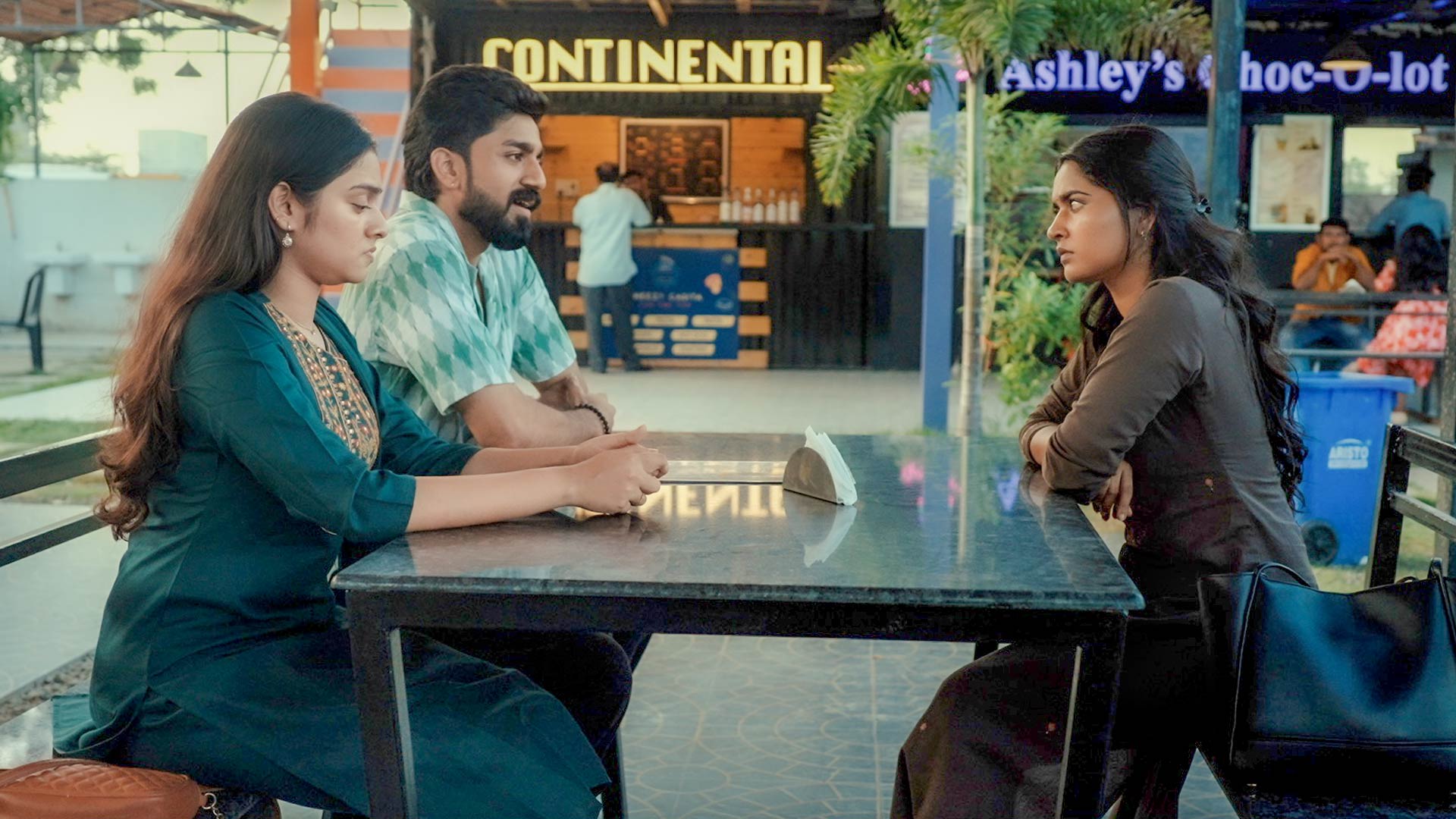 Stream Triple Date! Season 2 Episode 26 – Triple Date! on Hotstar