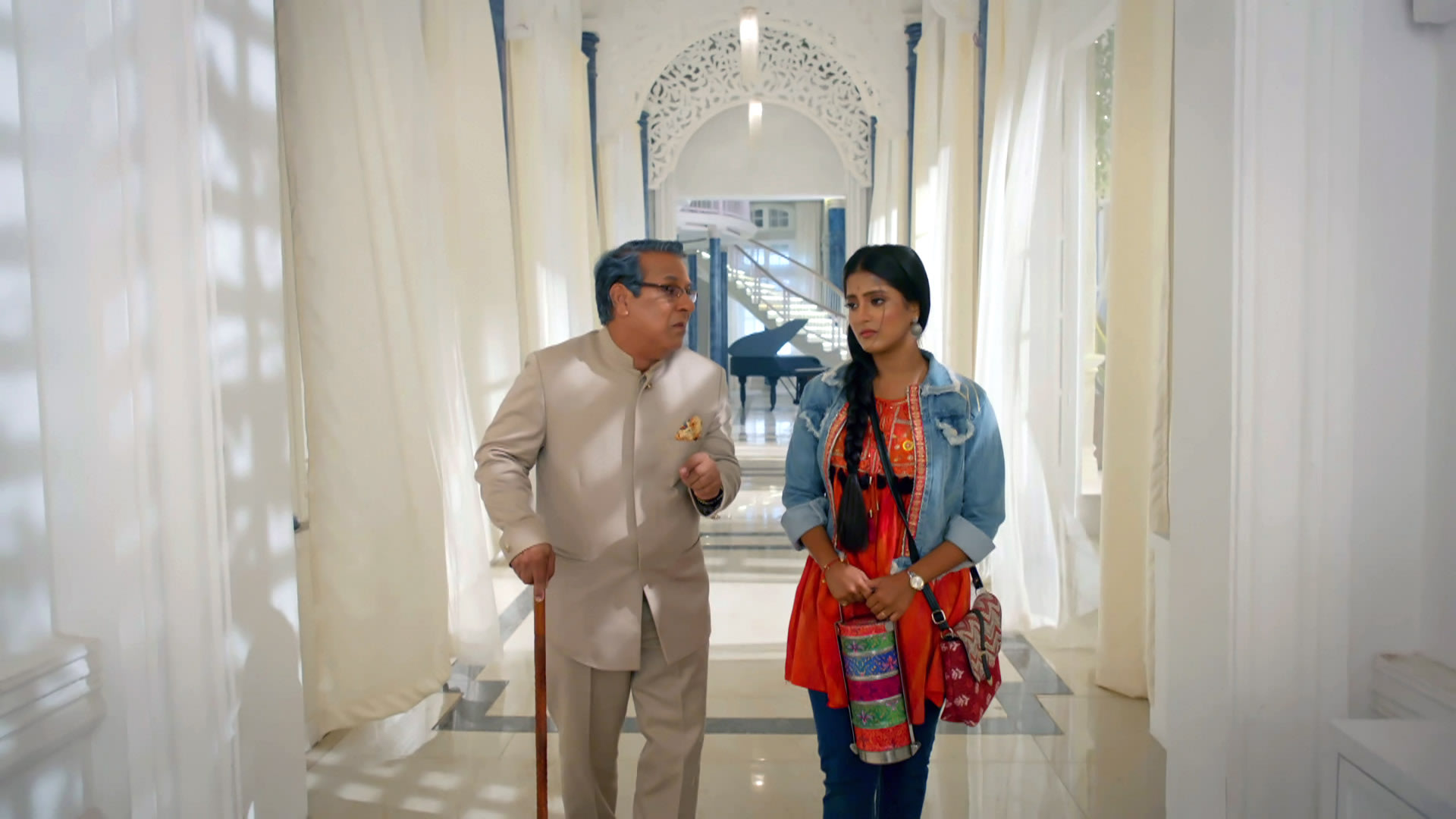 Watch Banni Chow Home Delivery S1 Episode 4 on JioHotstar