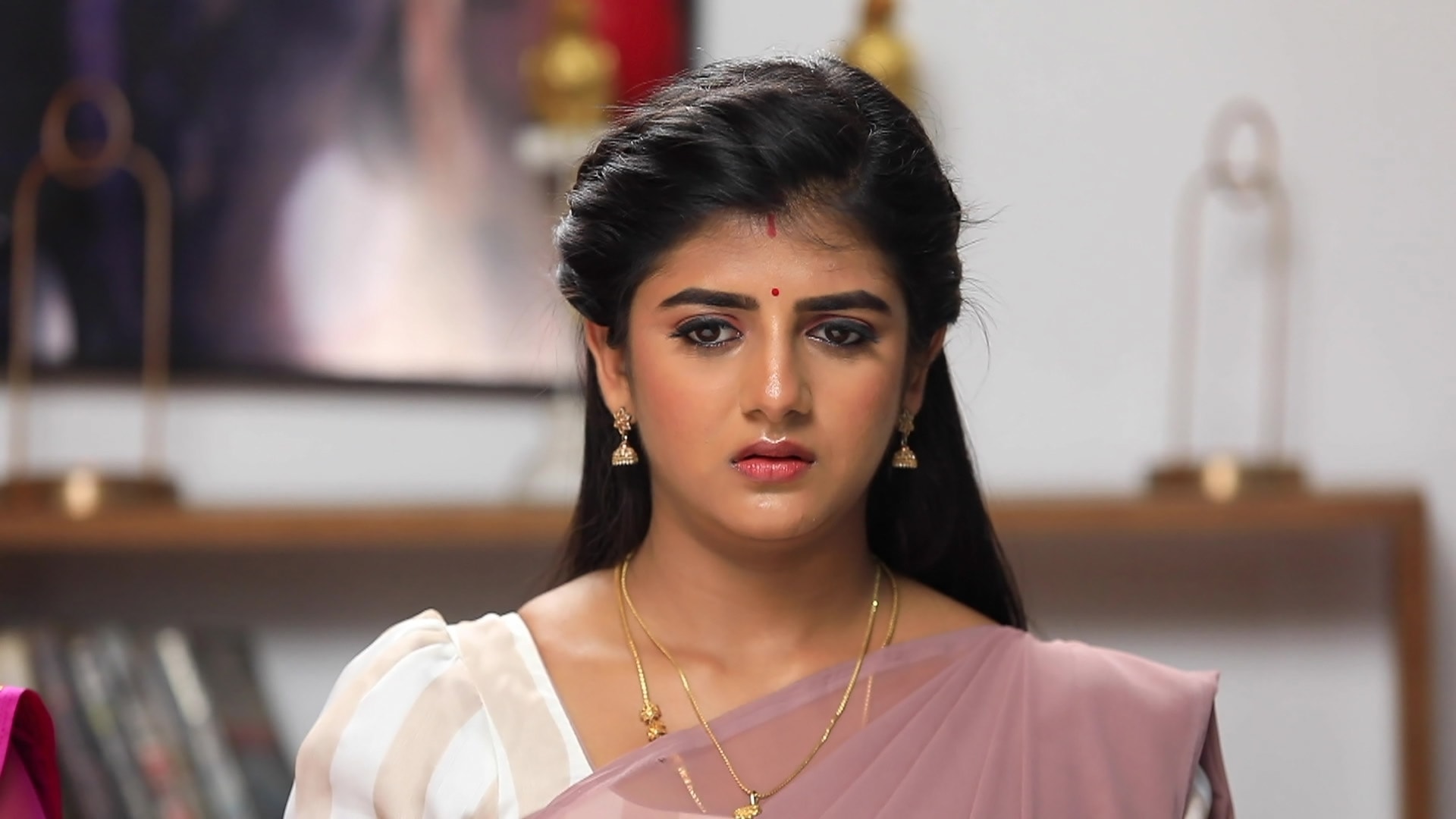 Watch Kavya to Take up the Challenge? Online
