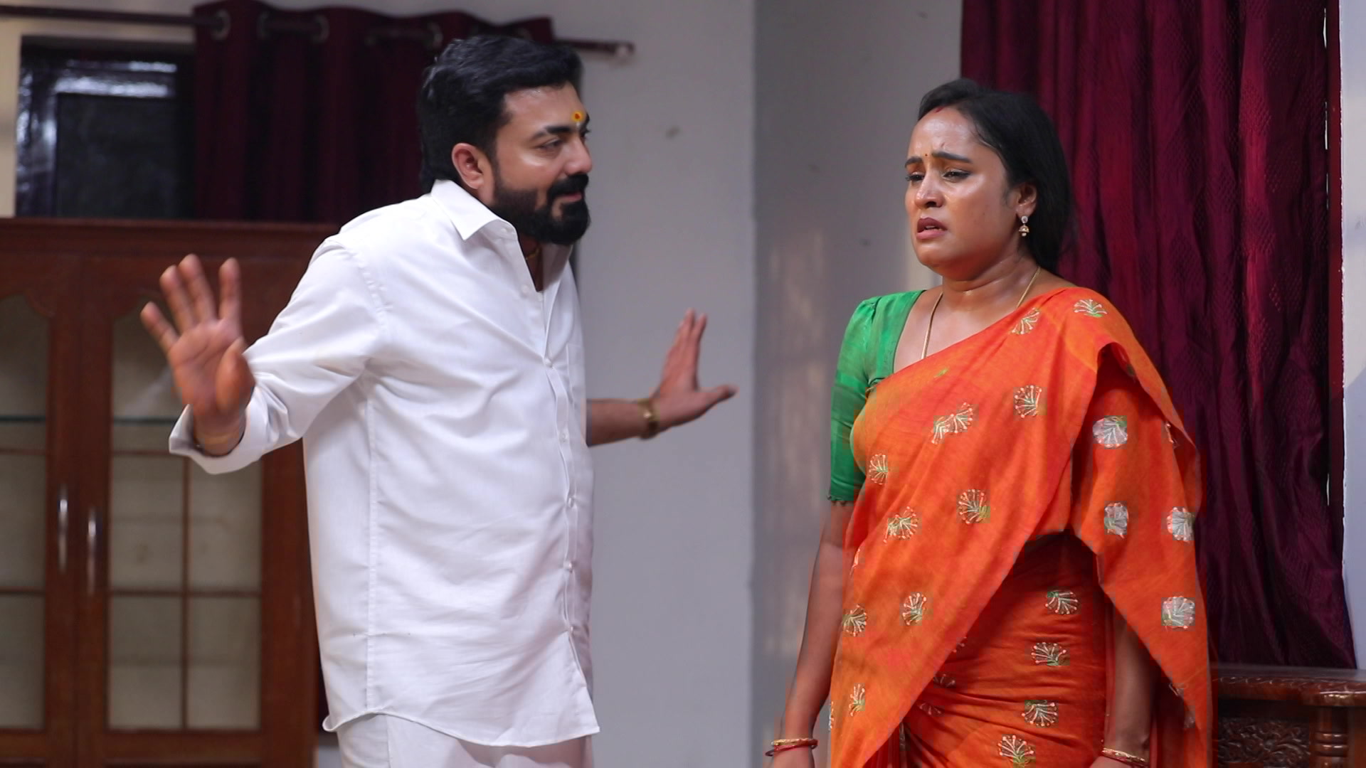 Watch Sakthivel Episode 464 on JioHotstar