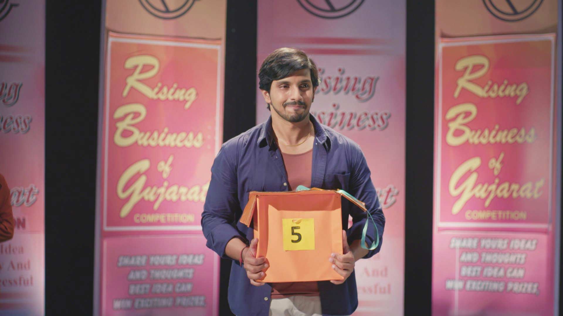 Watch Pandya Store S1 Episode 401 on JioHotstar
