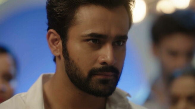 Watch Premer Aagun S1 Episode 6 on JioHotstar