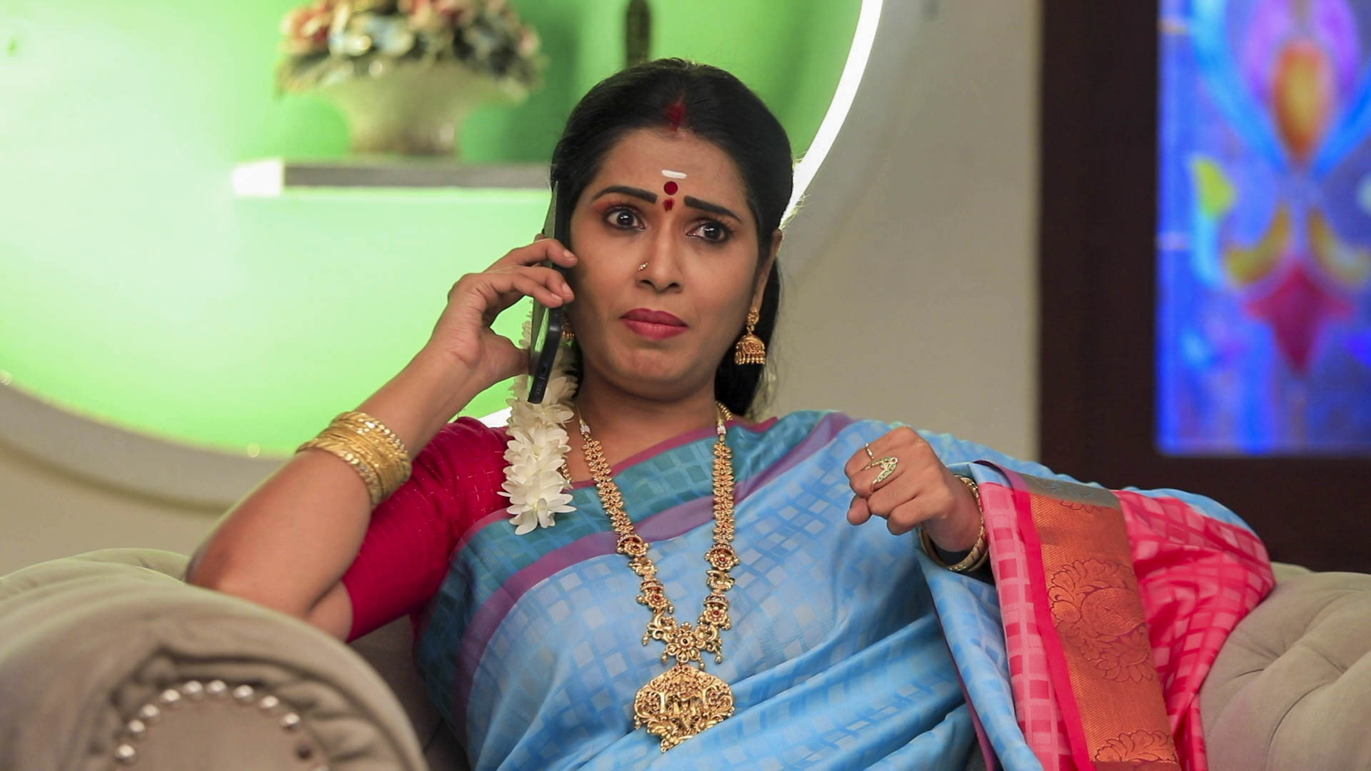 Watch Dhanam S1 Episode 165 on JioHotstar