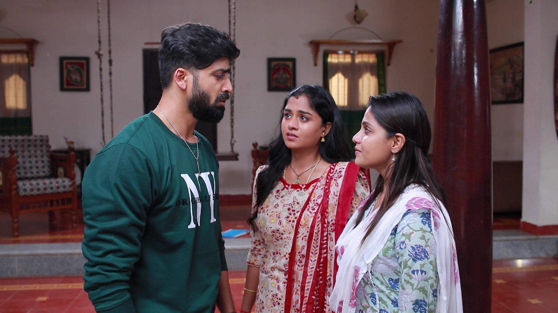 Watch Mahanadhi S1 Episode 481 on JioHotstar
