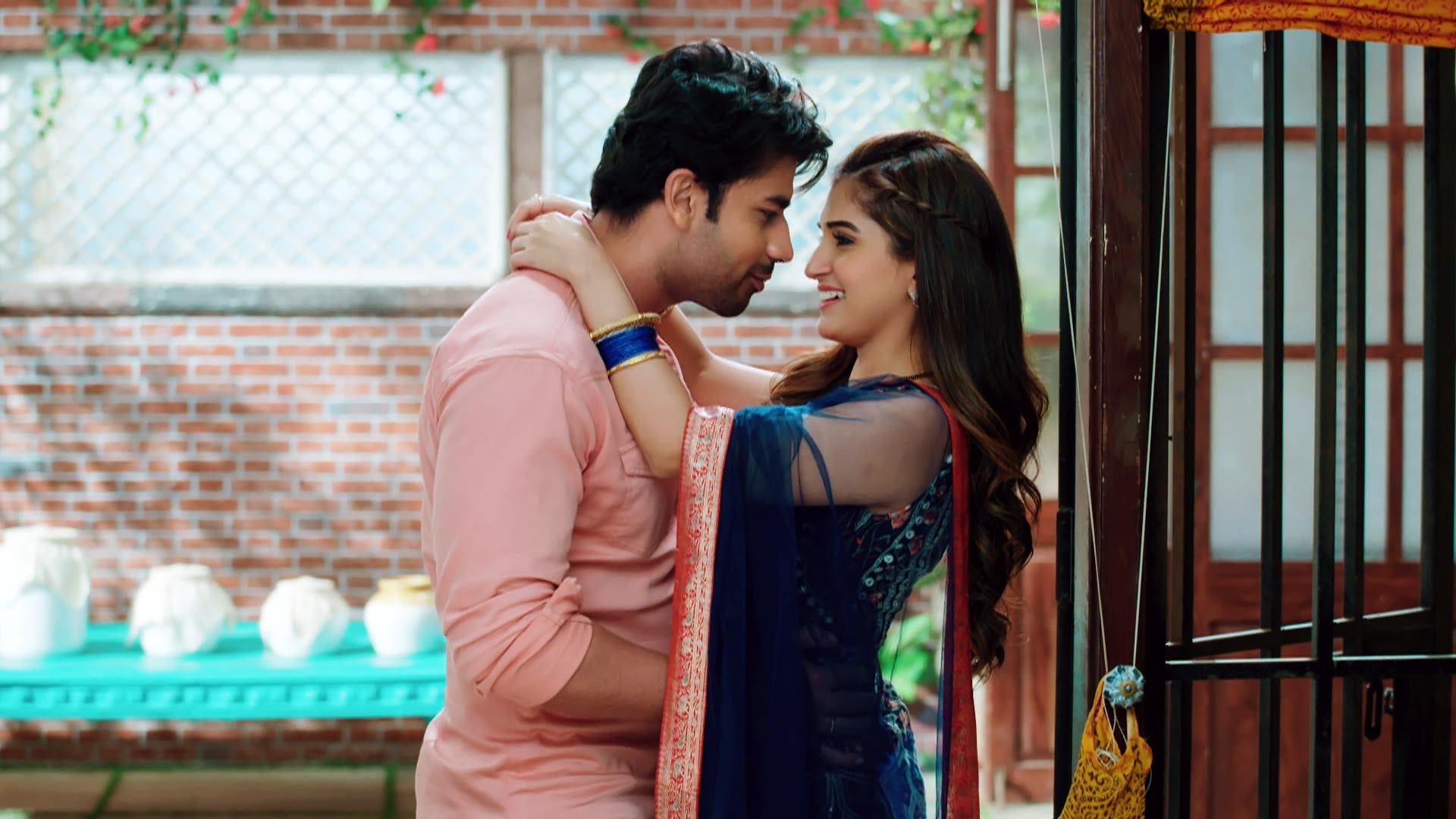 Watch New Episodes of anupama only on Watcho