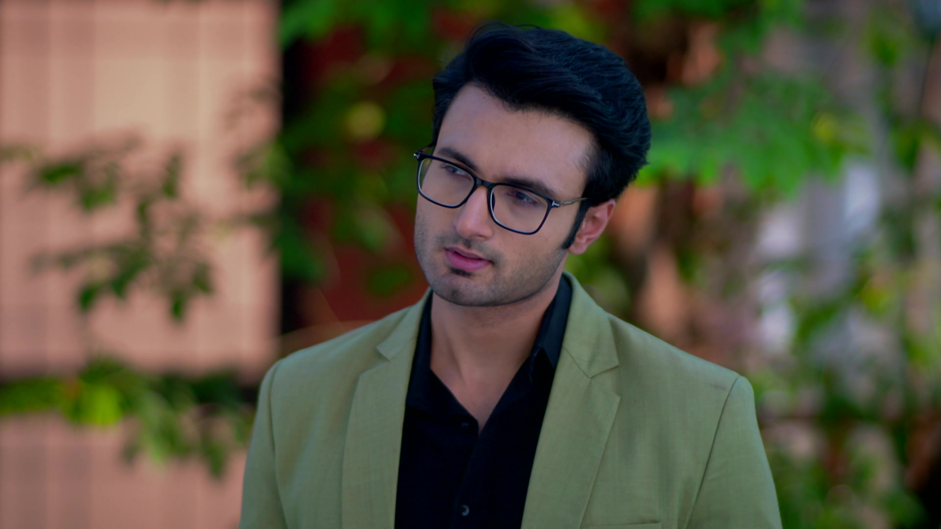 Watch Roshnai Episode 380 on JioHotstar