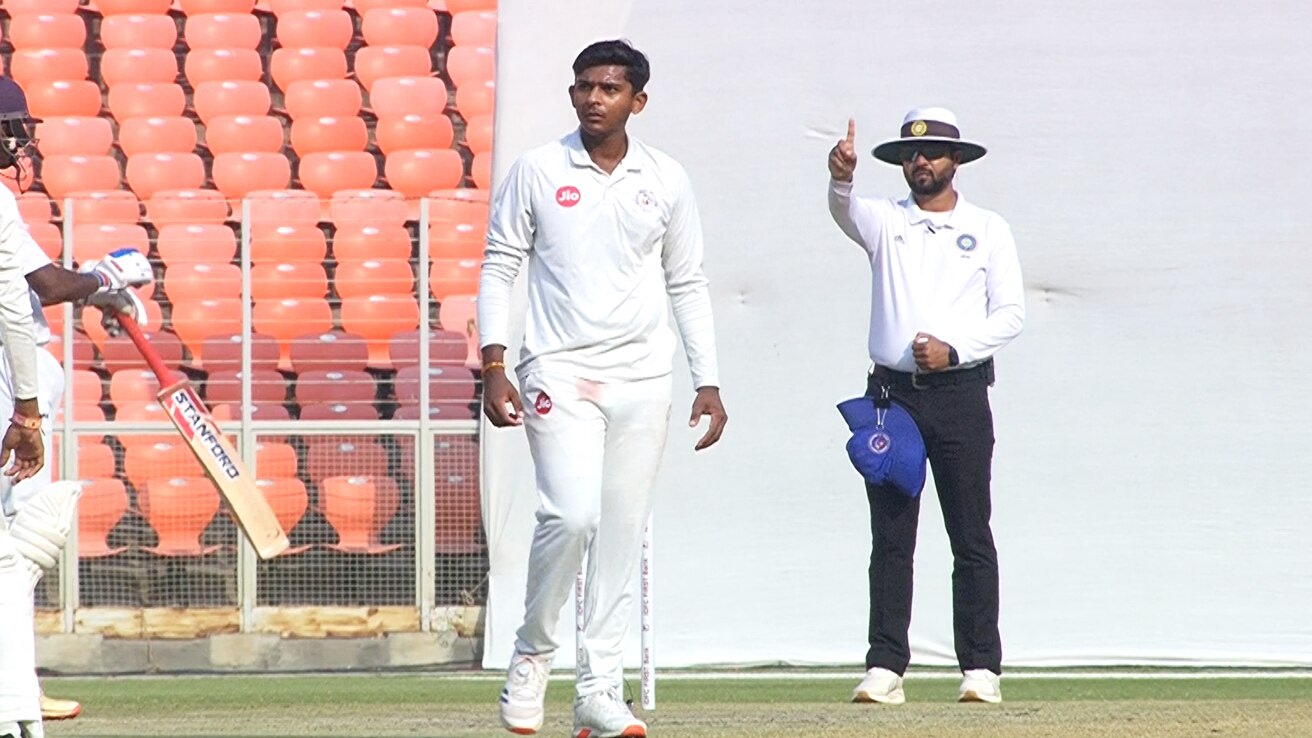 Gujarat vs Tamil Nadu - Khilan Patel's 5-164 vs Tamil Nadu