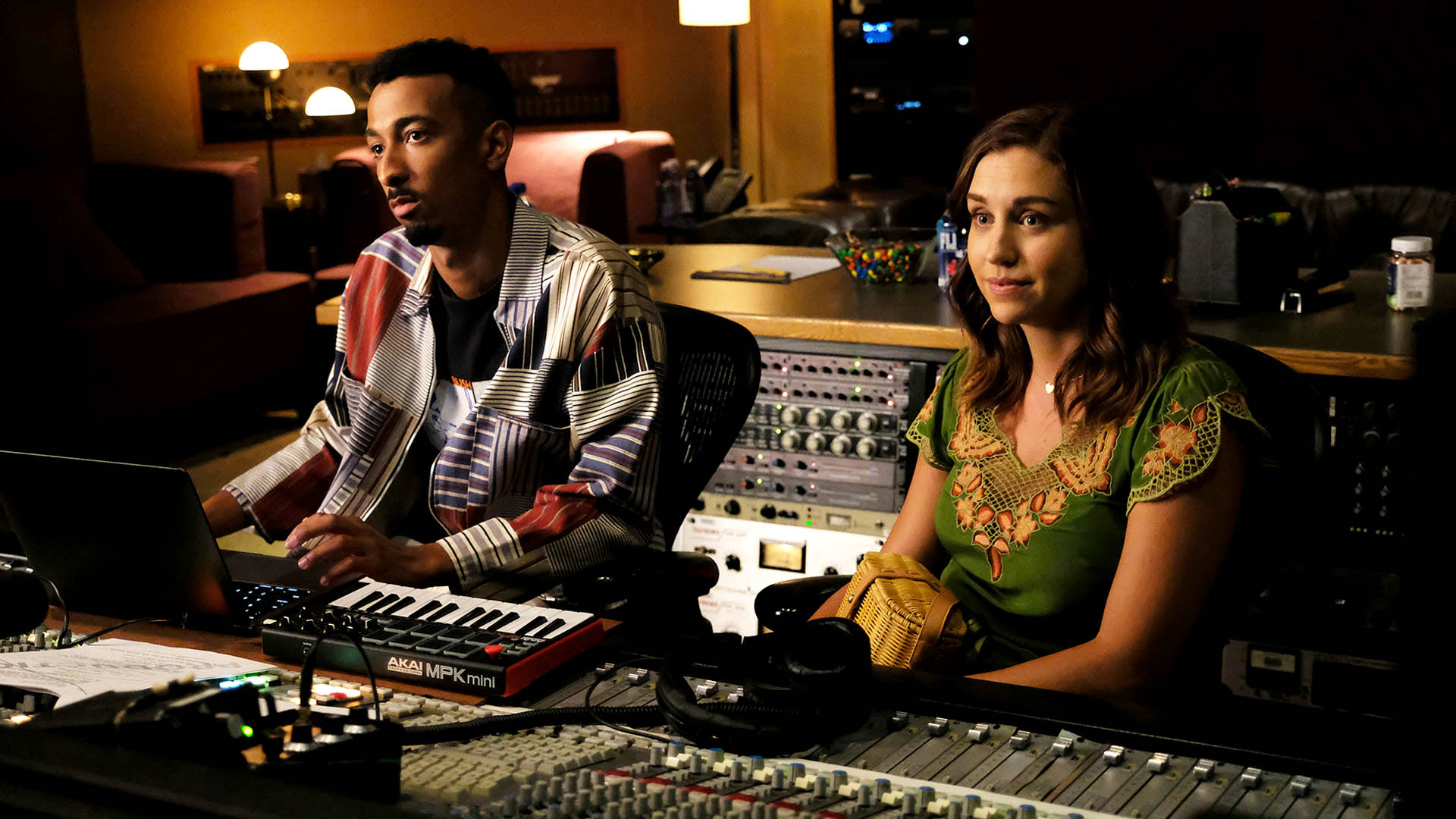 Watch Dave S1 Episode 3 on Disney+ Hotstar