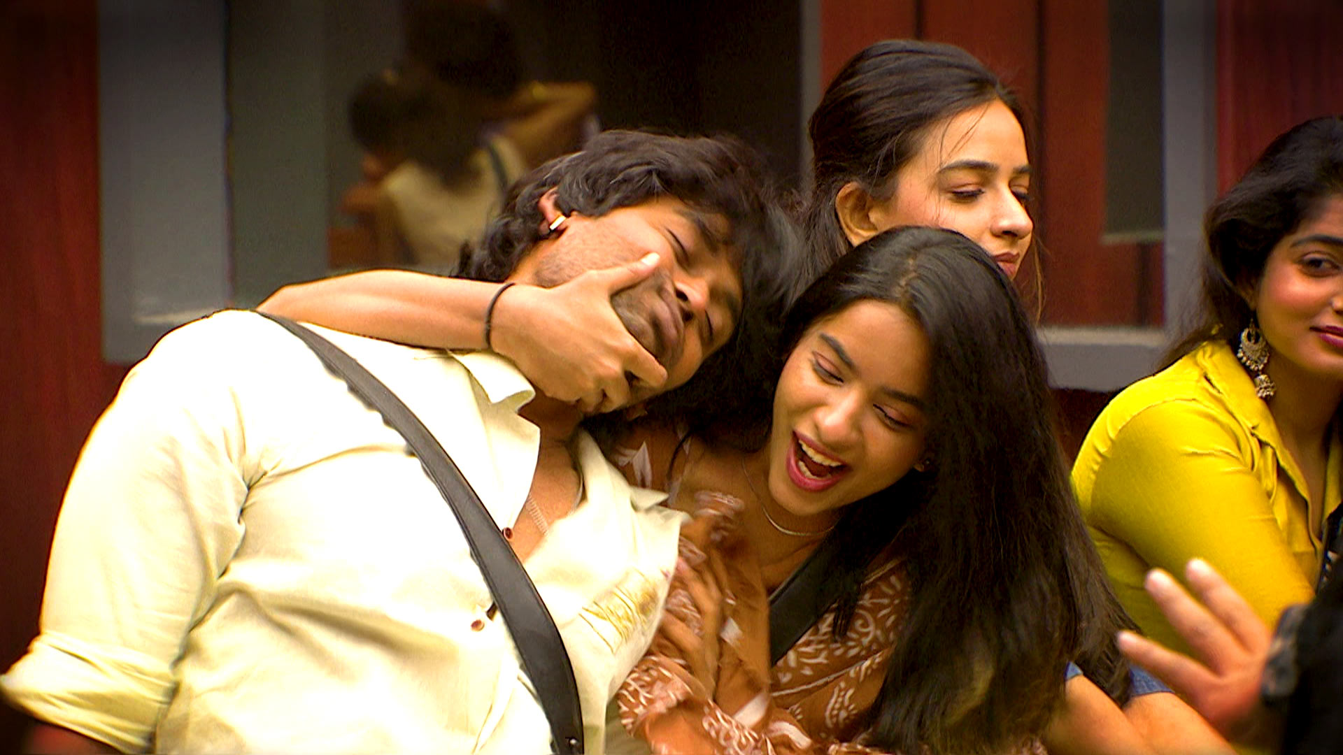 Vikram’s Case Brings the House Down - JioHotstar