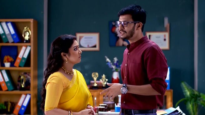 Vivek learns the truth - JioHotstar