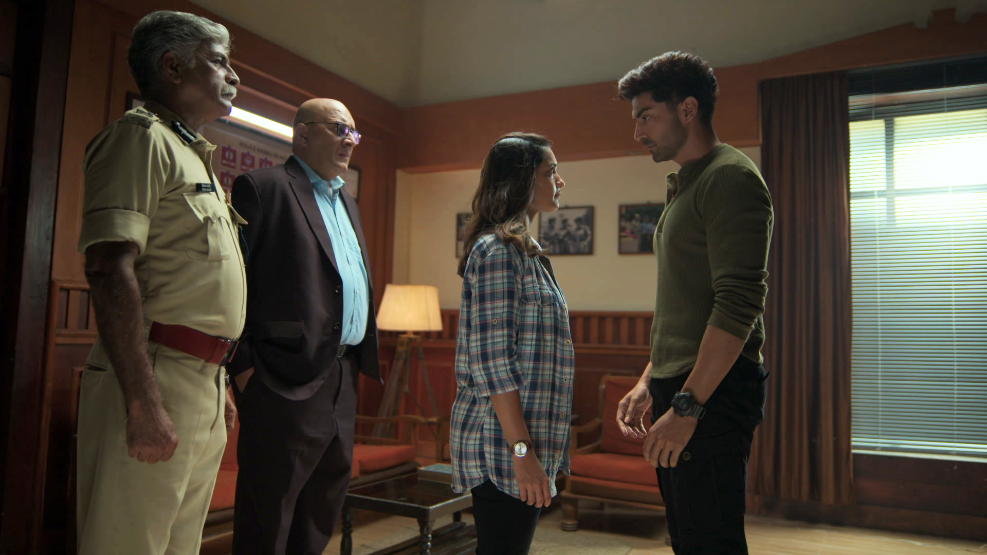 Watch commander-karan-saxena All Episodes | Watcho