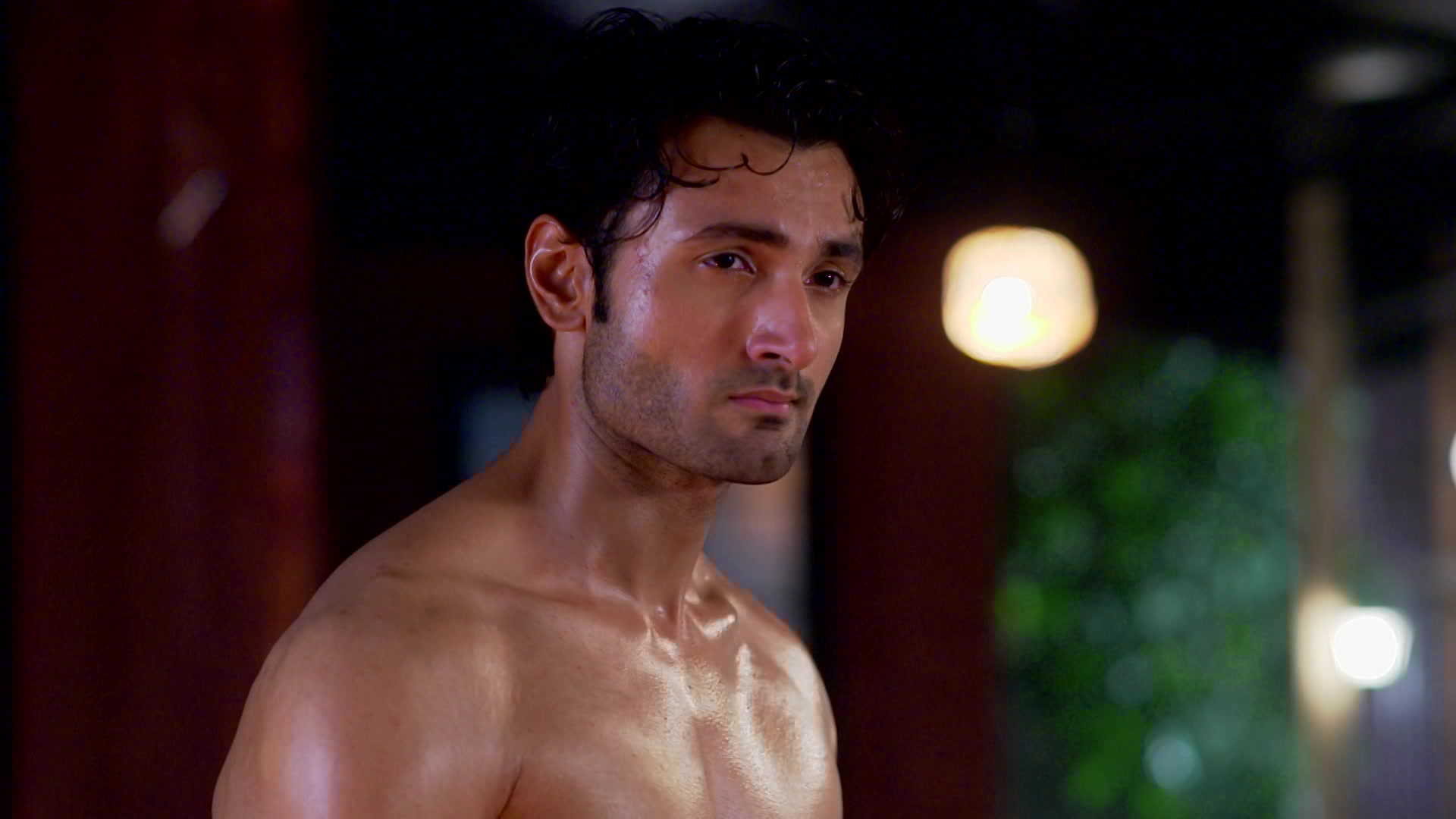 Watch Roshnai S1 Episode 209 on JioHotstar