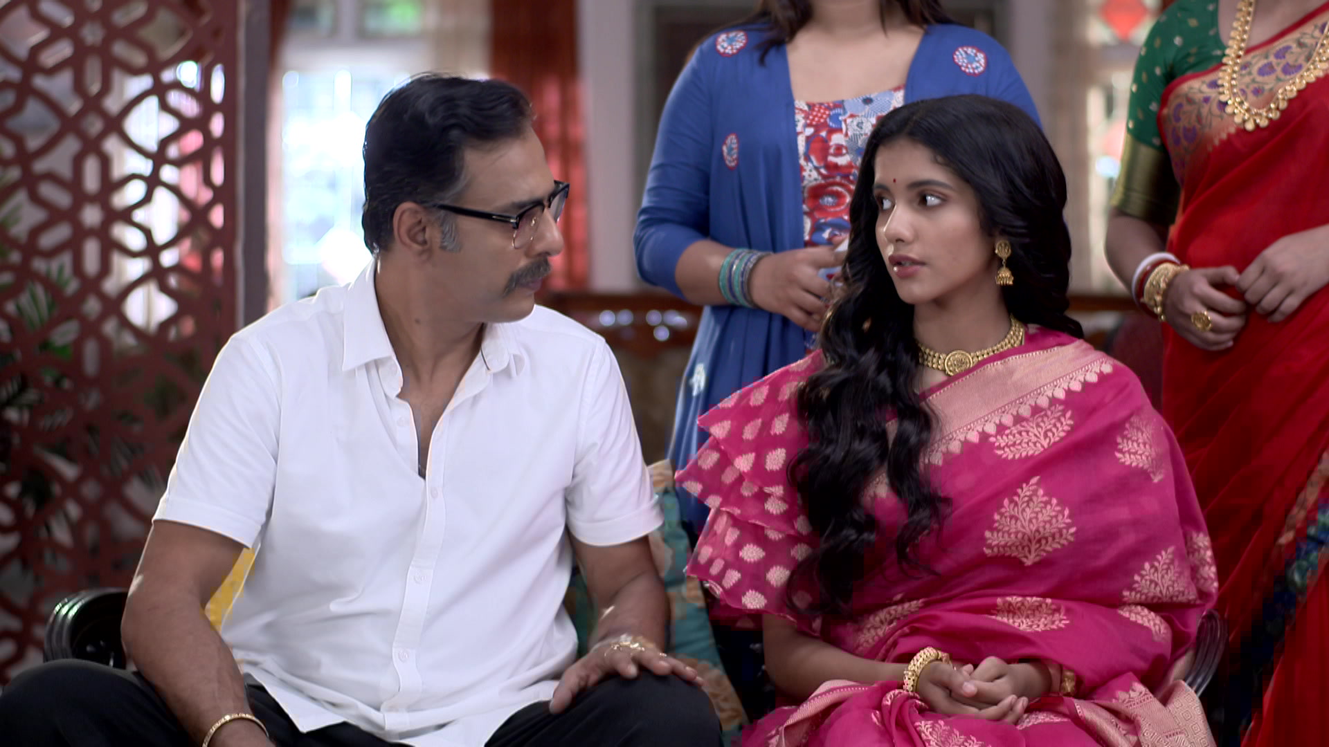 Watch Tomader Rani S1 Episode 8 on JioHotstar