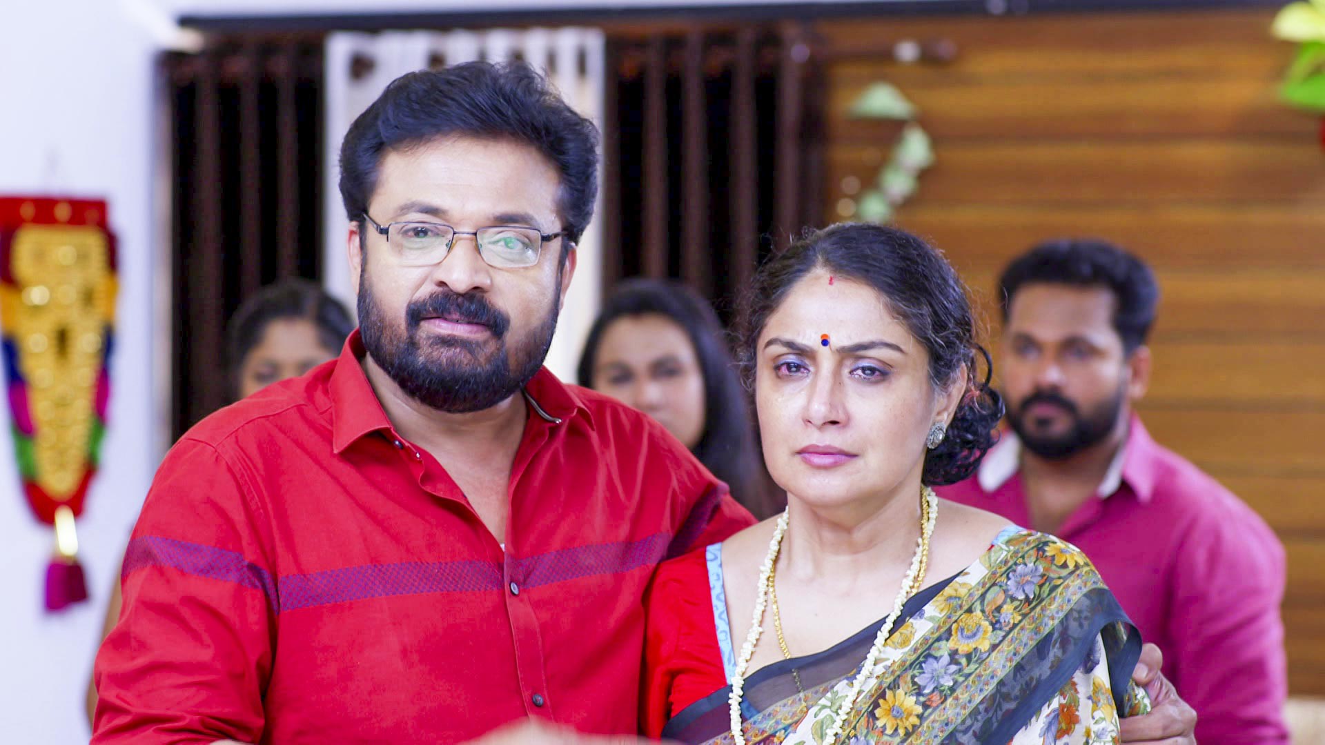 Watch Mounaragam Episode 1346 on JioHotstar