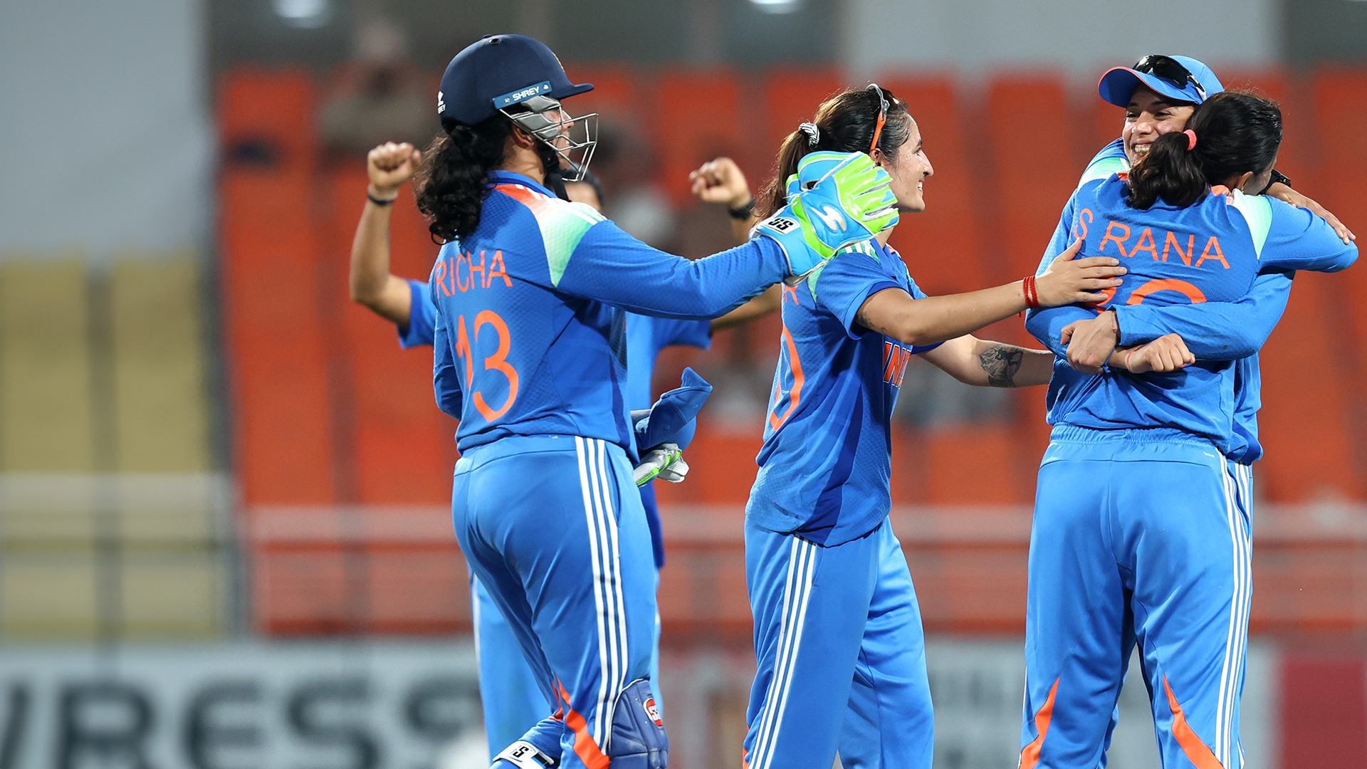 135/5! IND W Bowlers Strike Back
