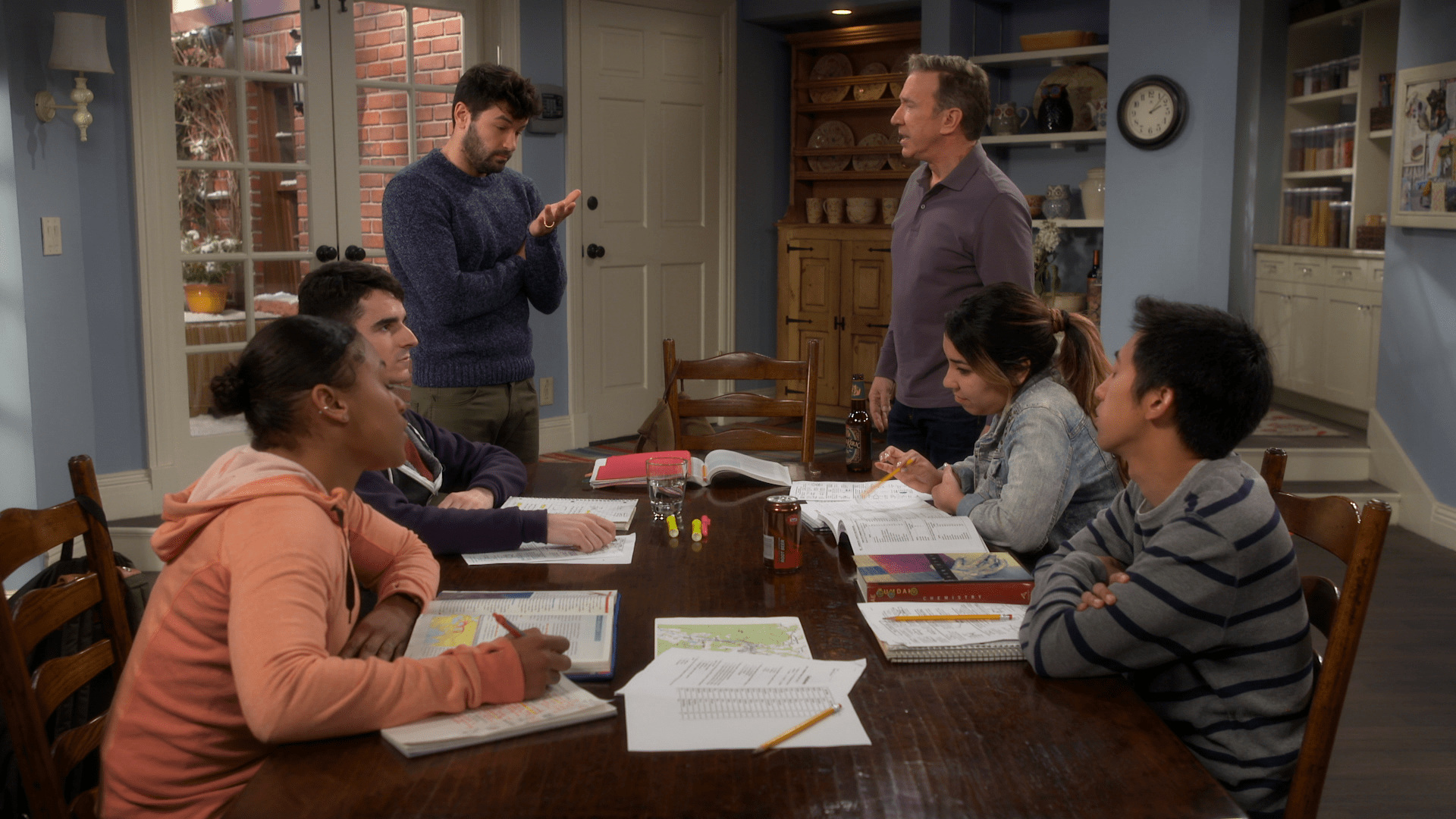 Watch Last Man Standing S6 Episode 19 On Disney Morocco English 4039