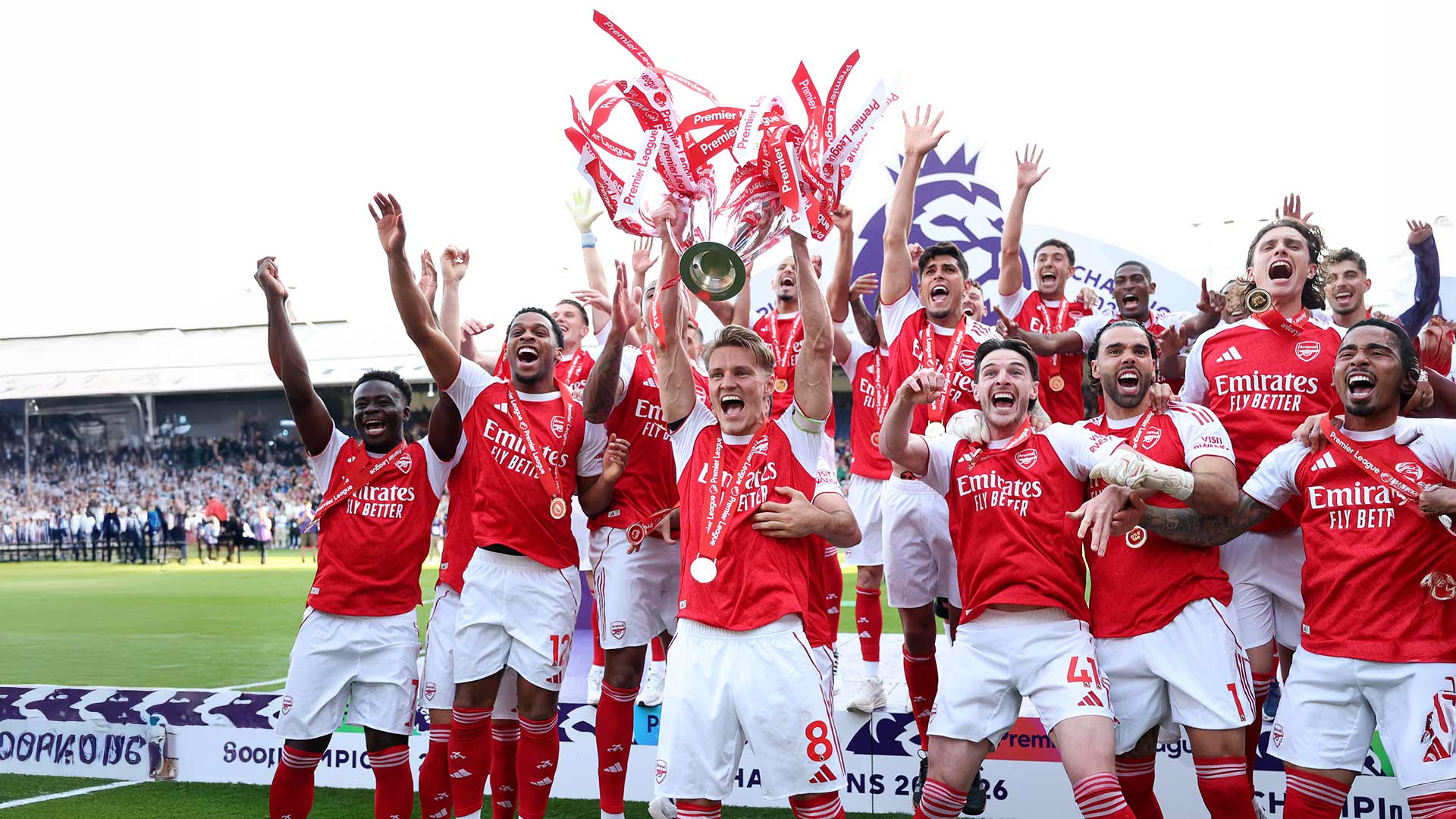 Arsenal Lift 1st League Title in 22 Years!