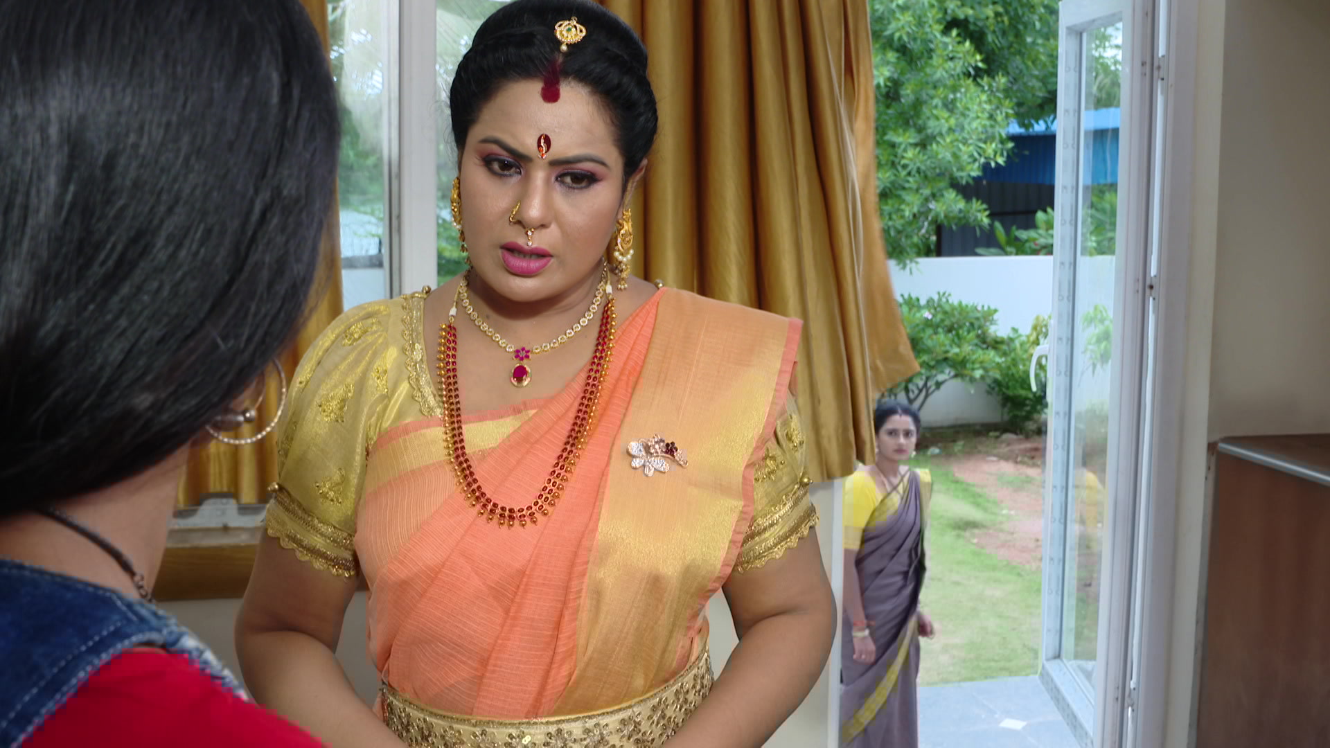 Watch Bangarada Panjara Episode 189 on JioHotstar