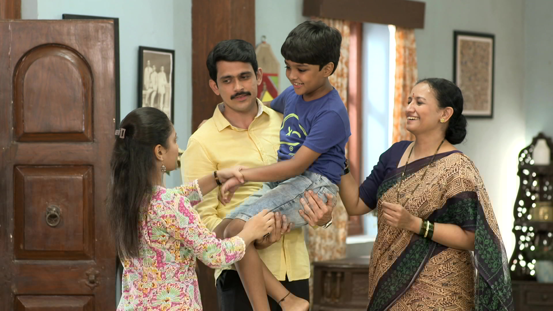 Watch Thoda Tuza Ani Thoda Maza Episode 106 on JioHotstar