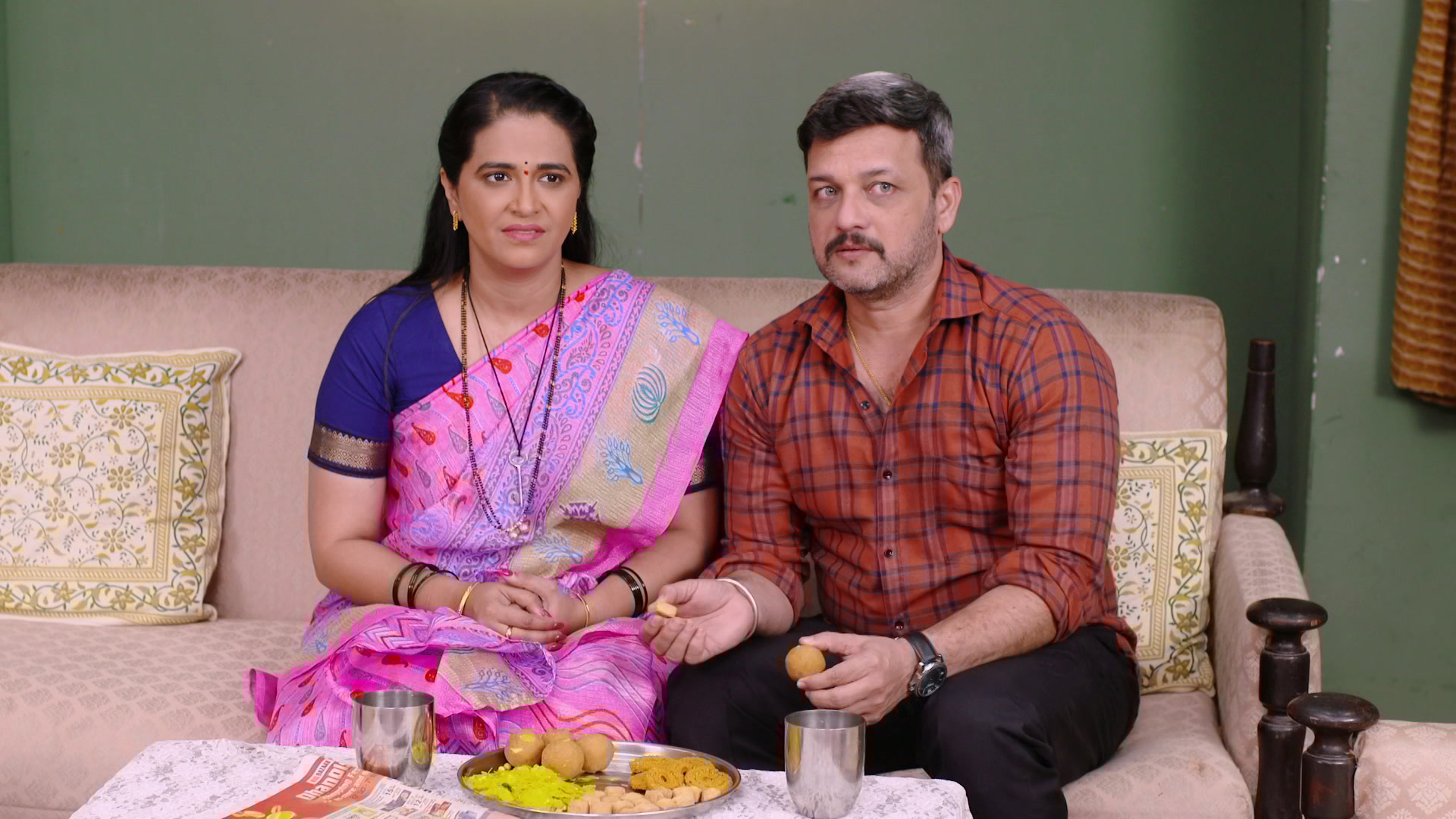 Watch Aboli Episode 300 on JioHotstar