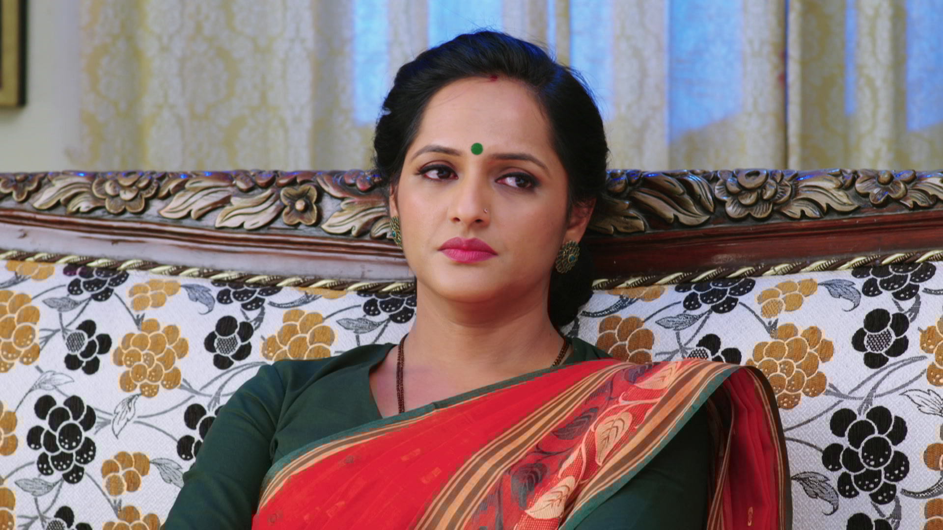 Watch Guppedantha Manasu S1 Episode 329 on JioHotstar