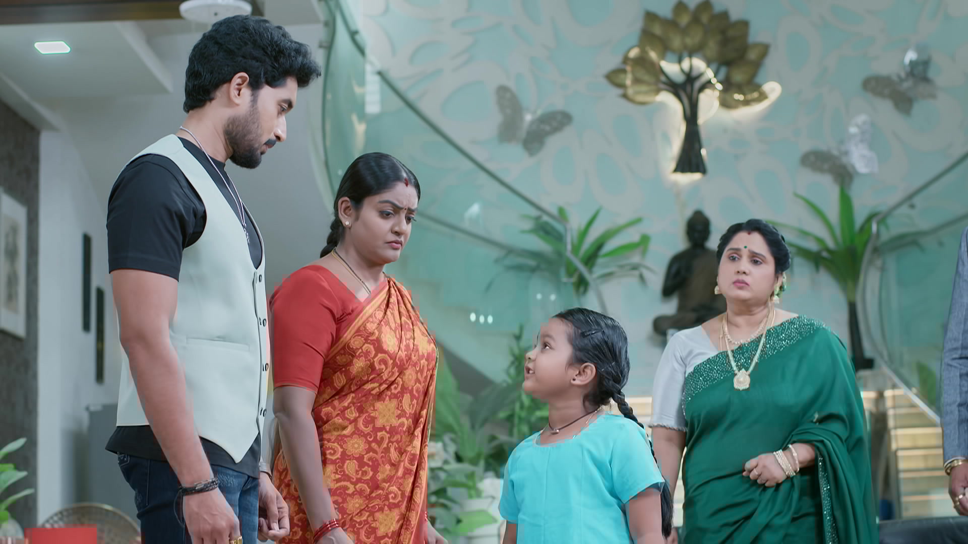 Stream Sourya Exposes Bantu Season 4 Episode 40 – Sourya Exposes Bantu ...