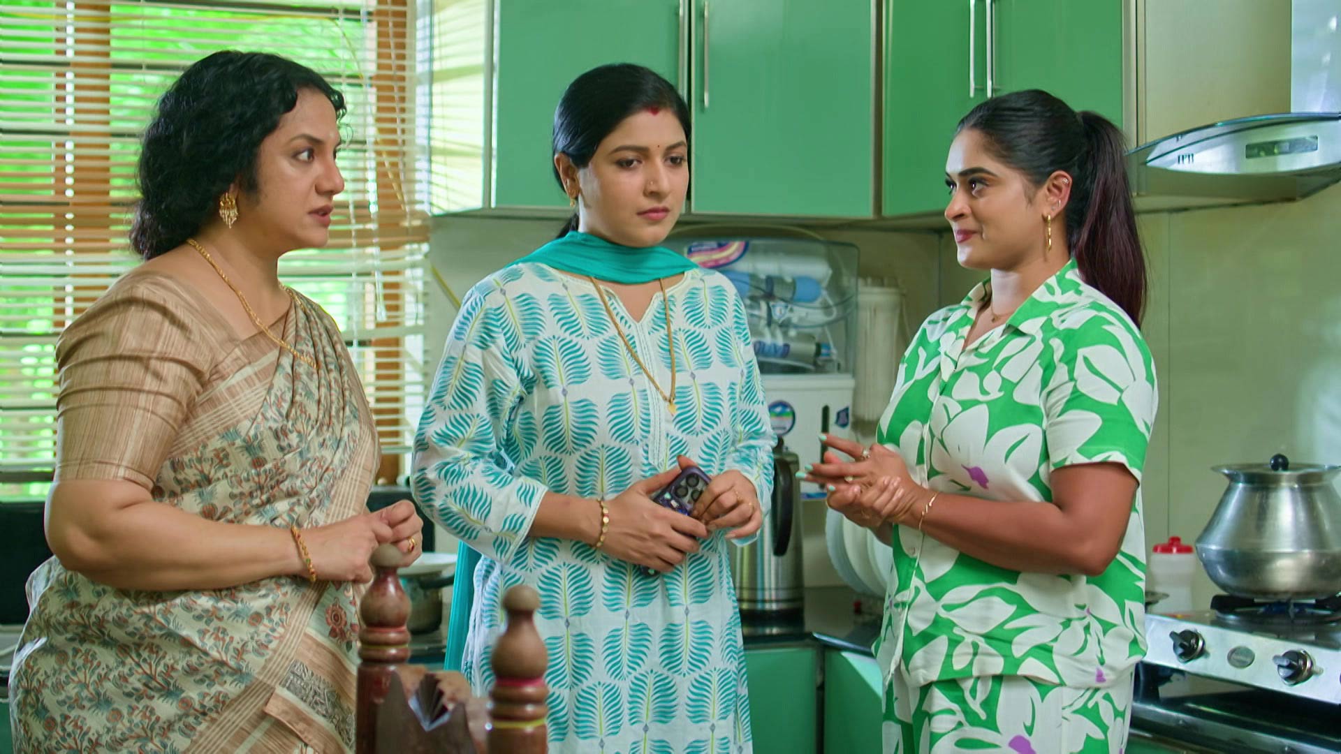 Watch Janakiyudeyum Abhiyudeyum Veedu Episode 244 on JioHotstar