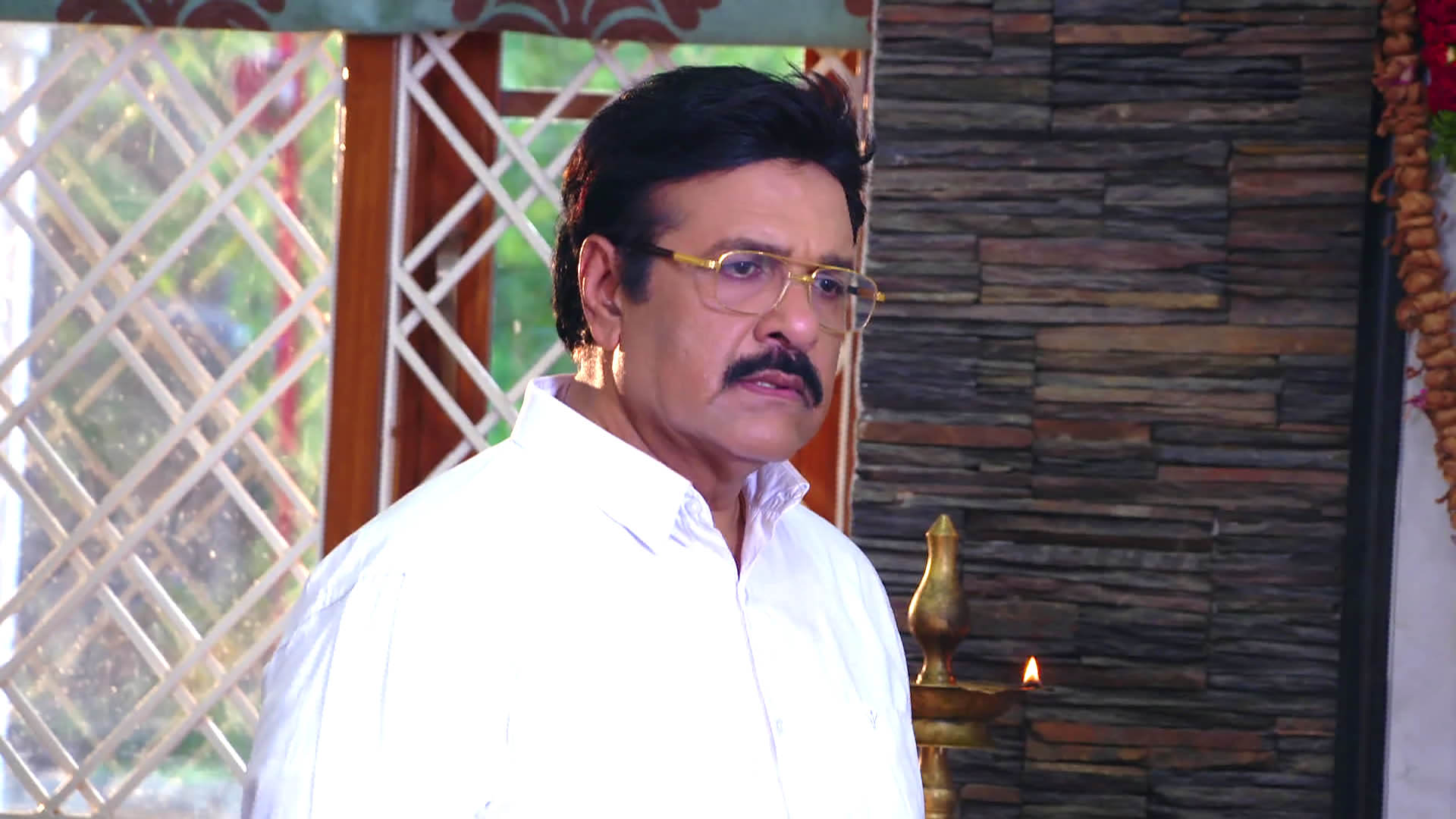 Watch Koilamma Episode 587 on JioHotstar