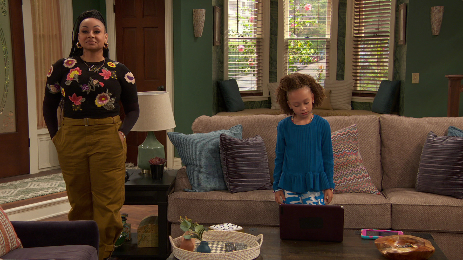 Watch Raven's Home S5 Episode 5 on JioHotstar