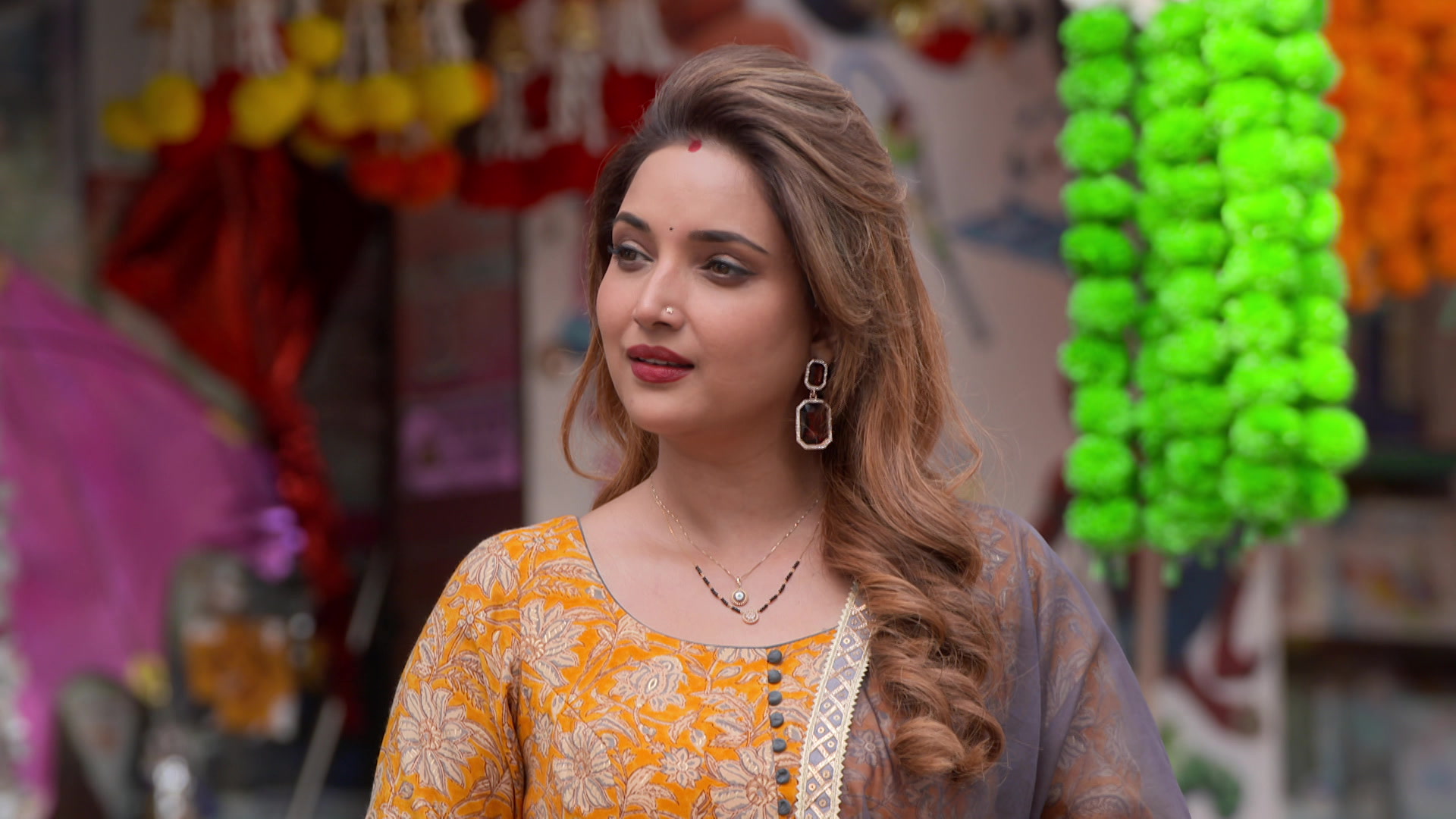 Watch Aai Kuthe Kaay Karte S1 Episode 1220 on JioHotstar