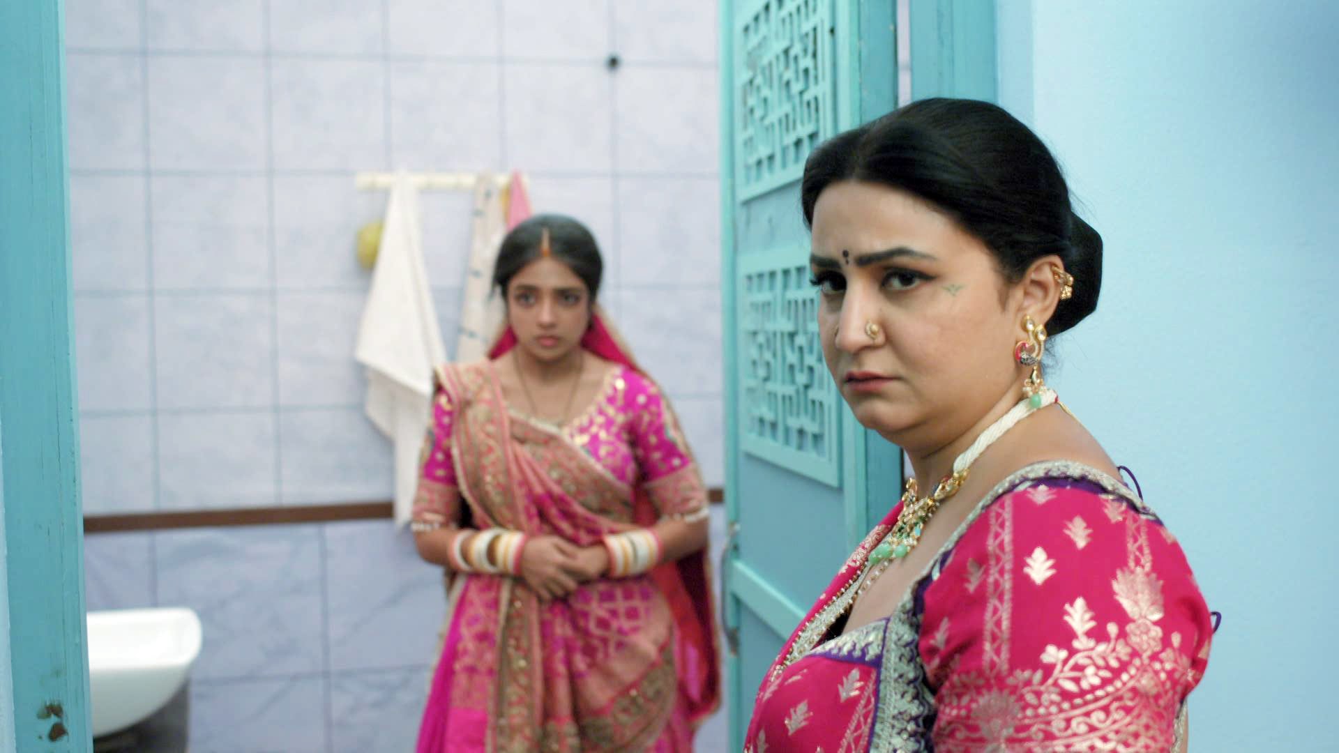 Watch Aankh Micholi S1 Episode 41 on JioHotstar