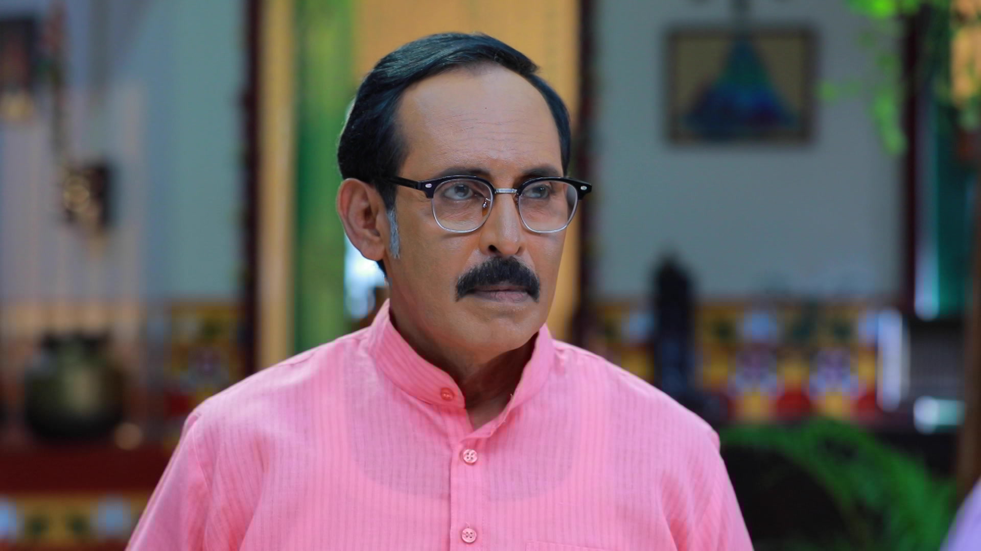 Watch kizhakku-vaasal only on Watcho