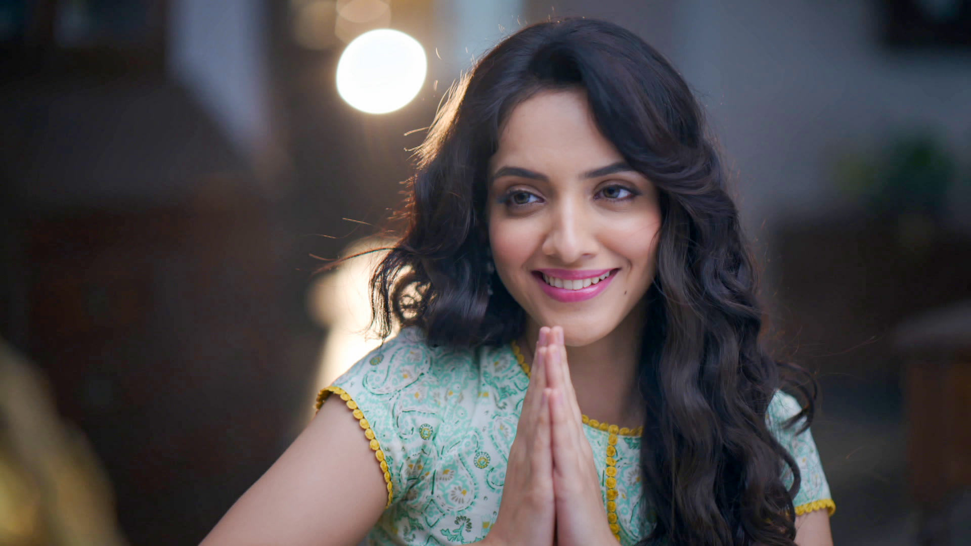 Stream iss-ishq-ka-rabb-rakha Online | Watcho