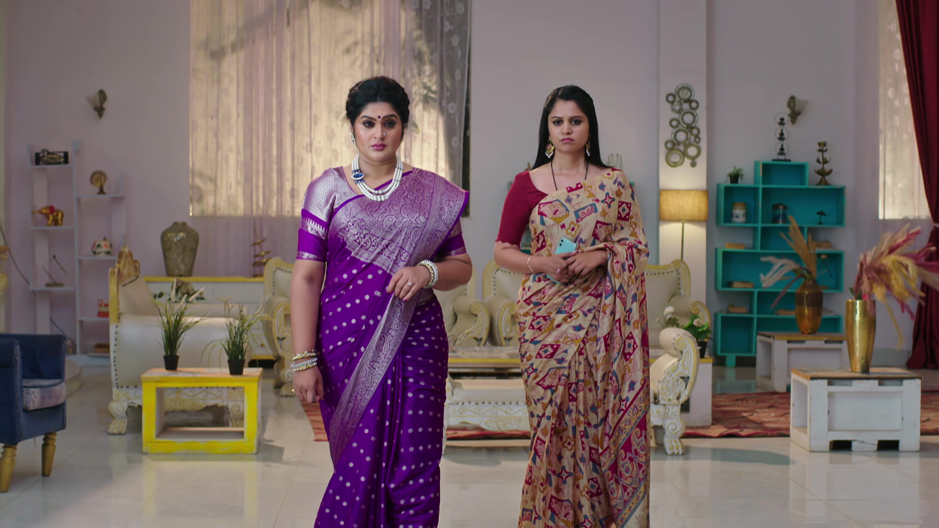 Watch Krishna Mukunda Murari S1 Episode 129 on JioHotstar