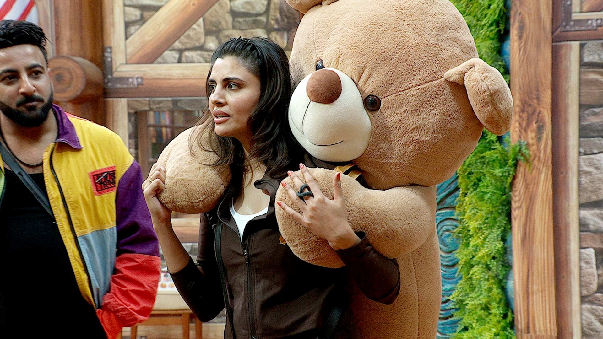 Stream BBHin Day 51: Teddy Bear Brings a New Fear! Season 19 Episode 52 ...