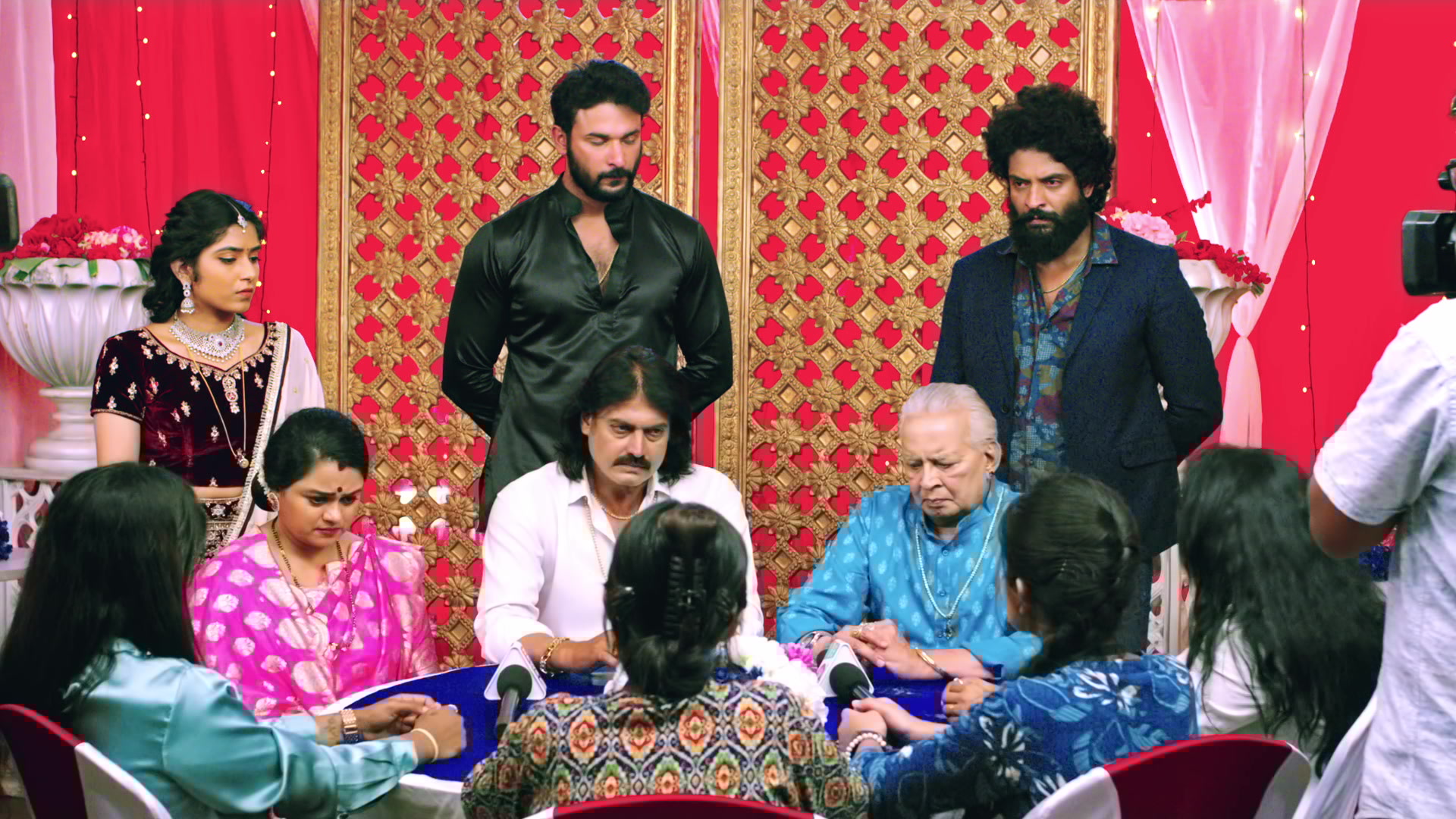 Watch Neenadhe Naa S2 Episode 216 on JioHotstar