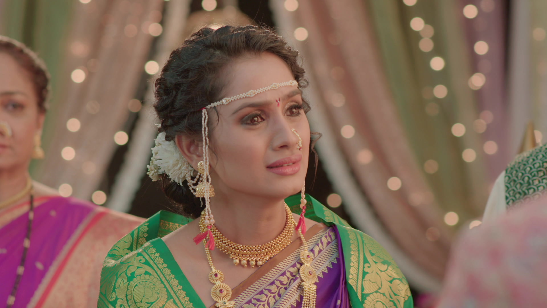 Watch Man Dhaga Dhaga Jodte Nava S1 Episode 132 on JioHotstar