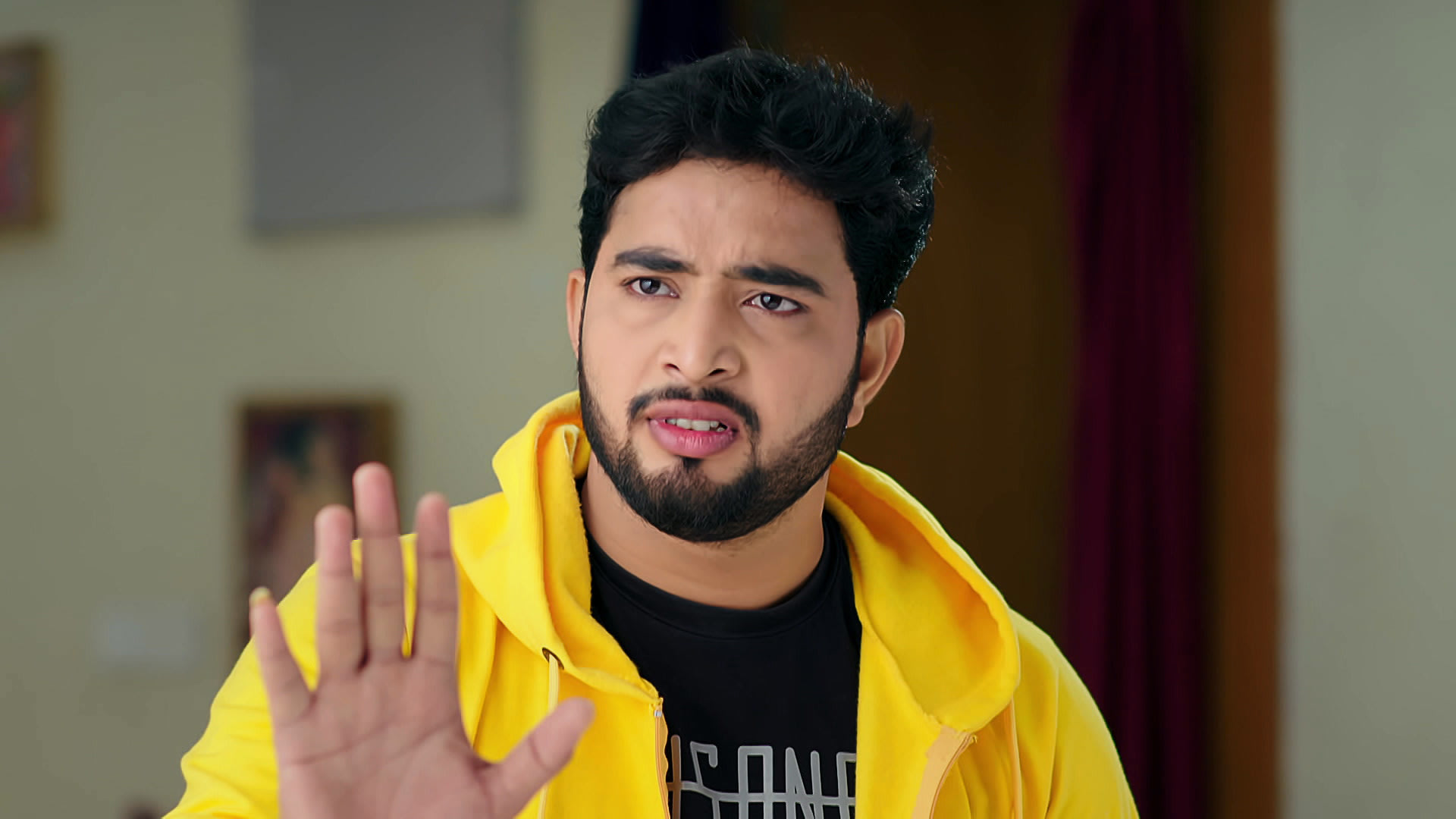 Watch Bangaru Panjaram Episode 529 on JioHotstar