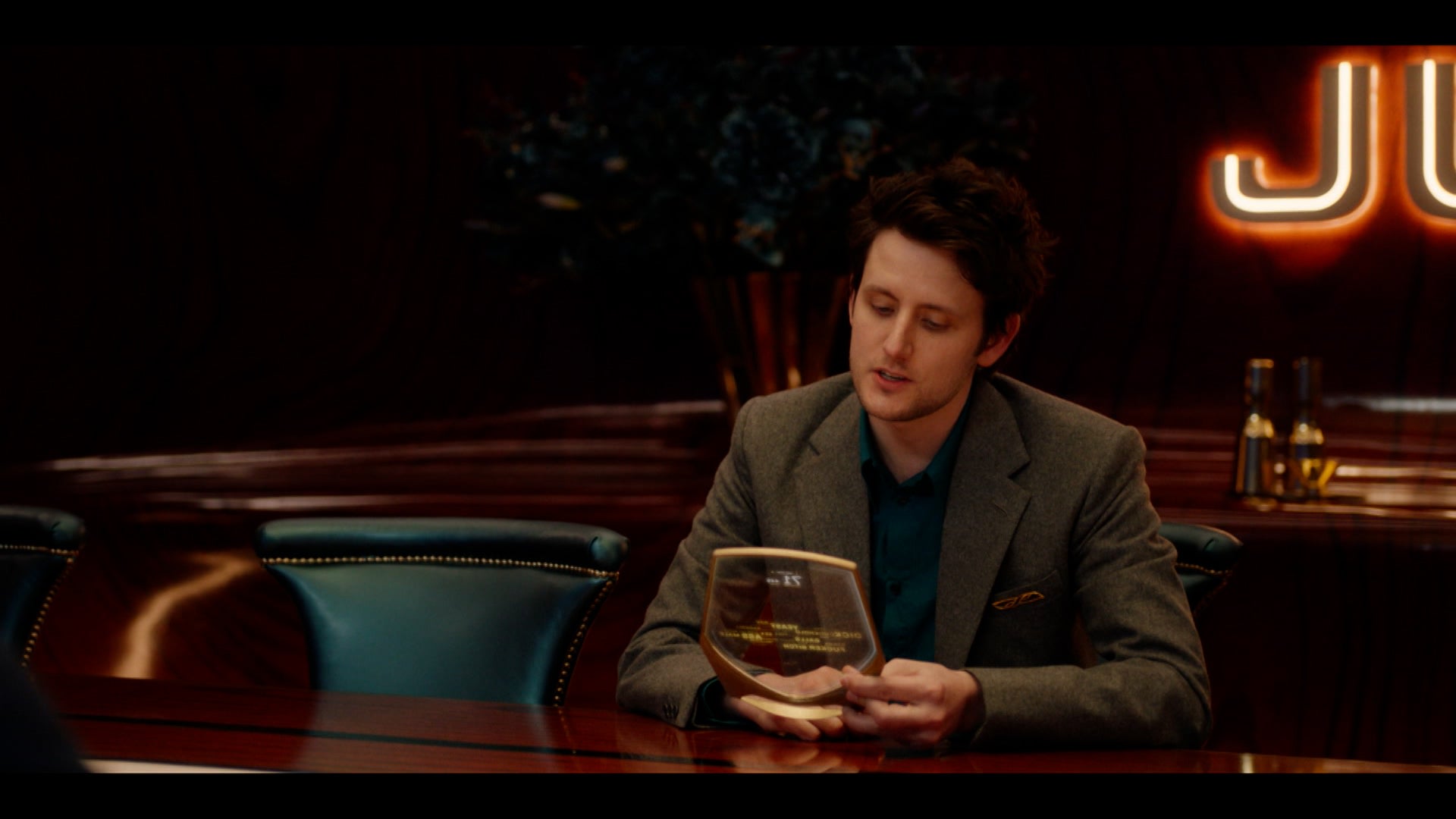 Watch Avenue 5 Episode 4 on JioHotstar