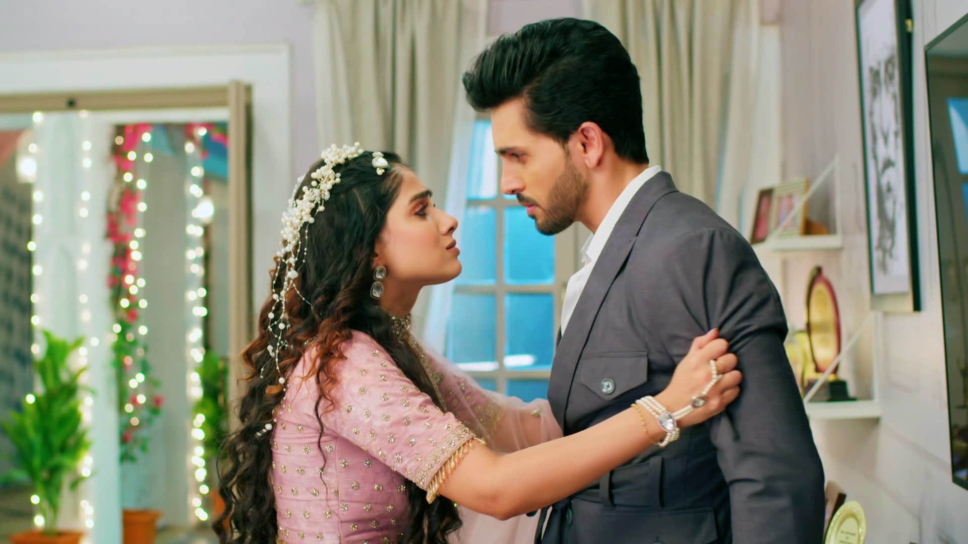 Stream yeh-rishta-kya-kehlata-hai Online | Watcho