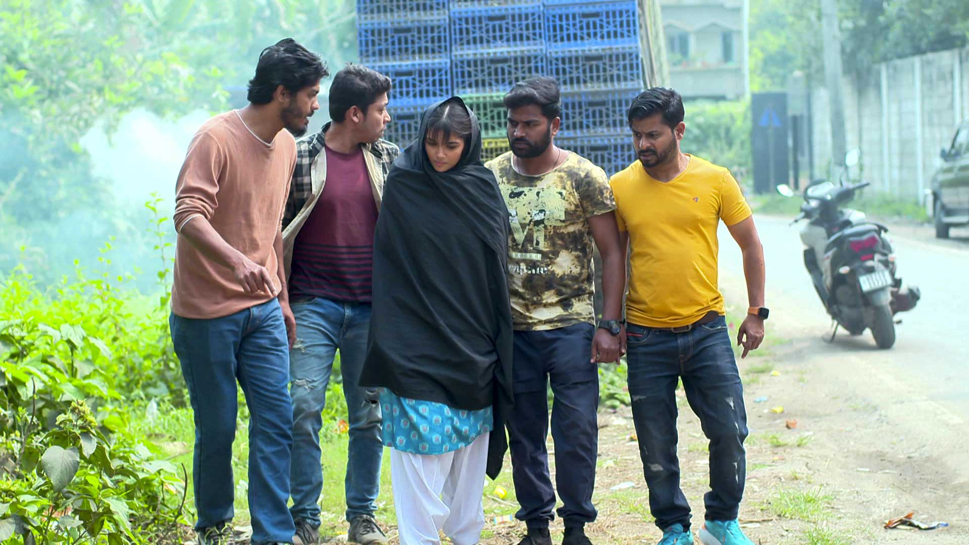 Watch Anurager Chhowa Episode 977 on JioHotstar